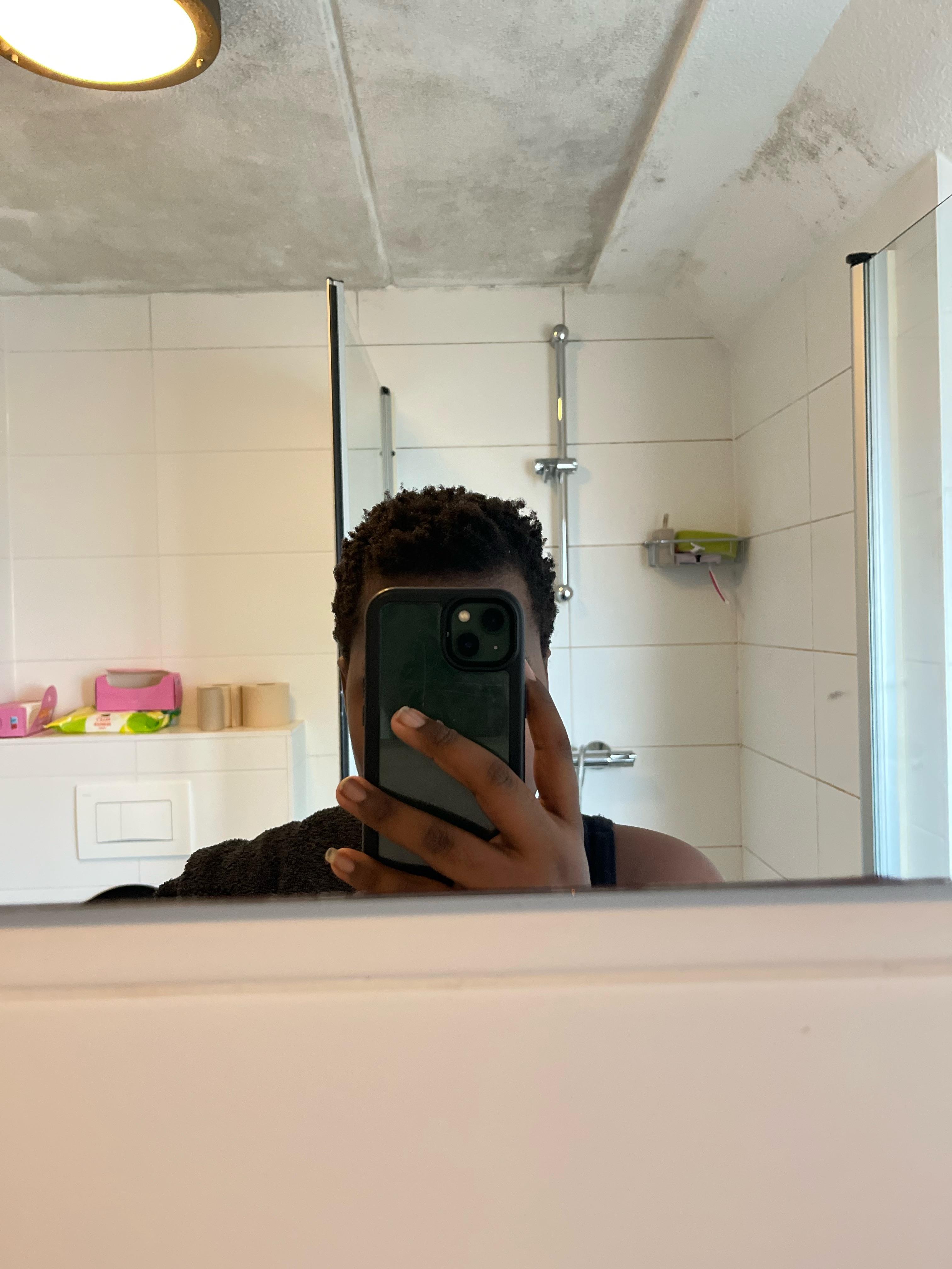 I’ve always worn my natural hair and I loved it. But it’s getting kinda boring does anyone know ...