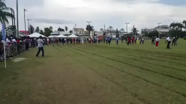 Racing blindfolded | Scrolller