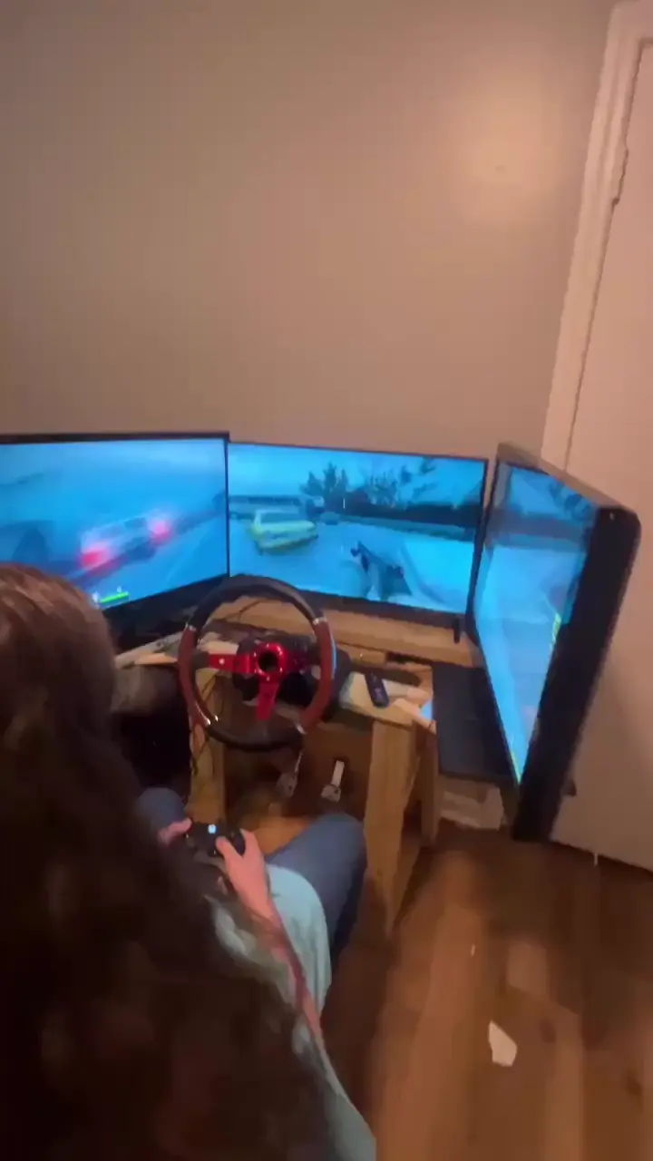 Rate my setup | Scrolller