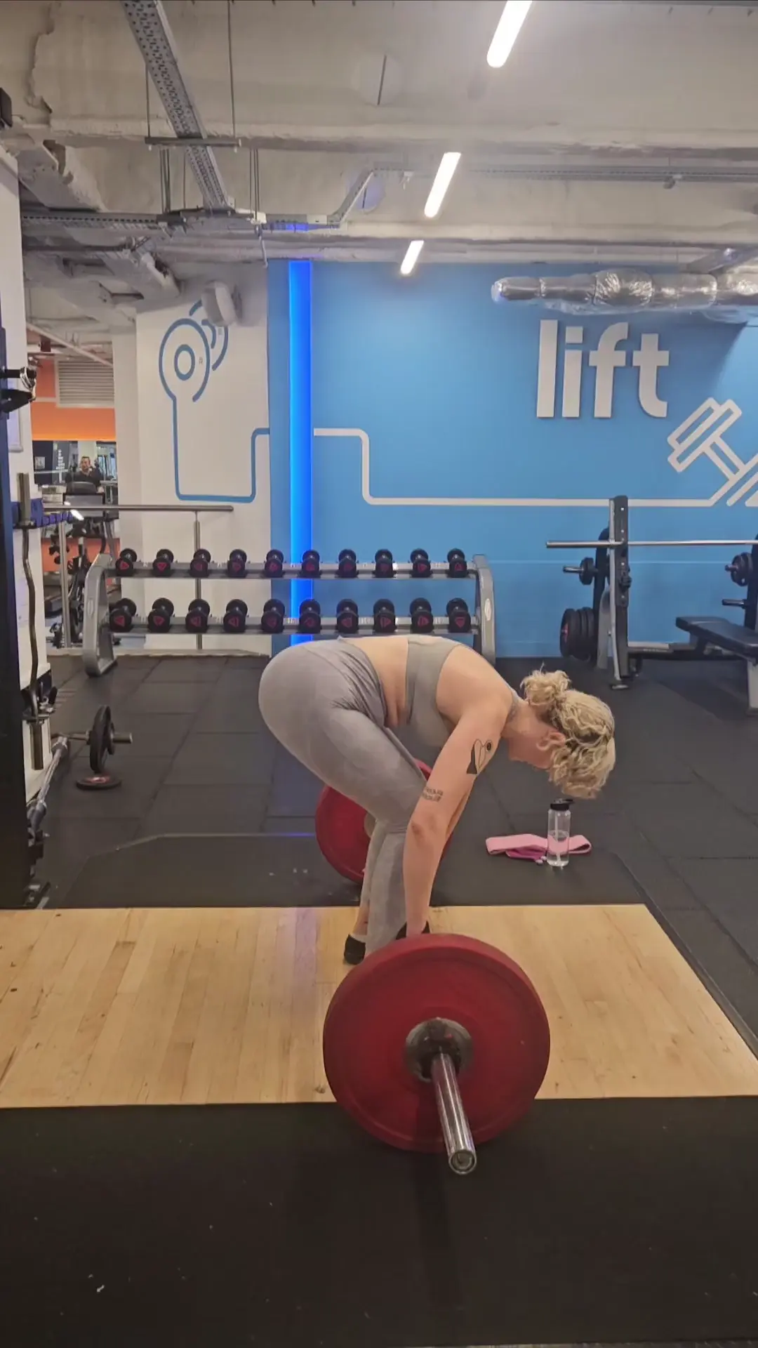 RDL form check | Scrolller