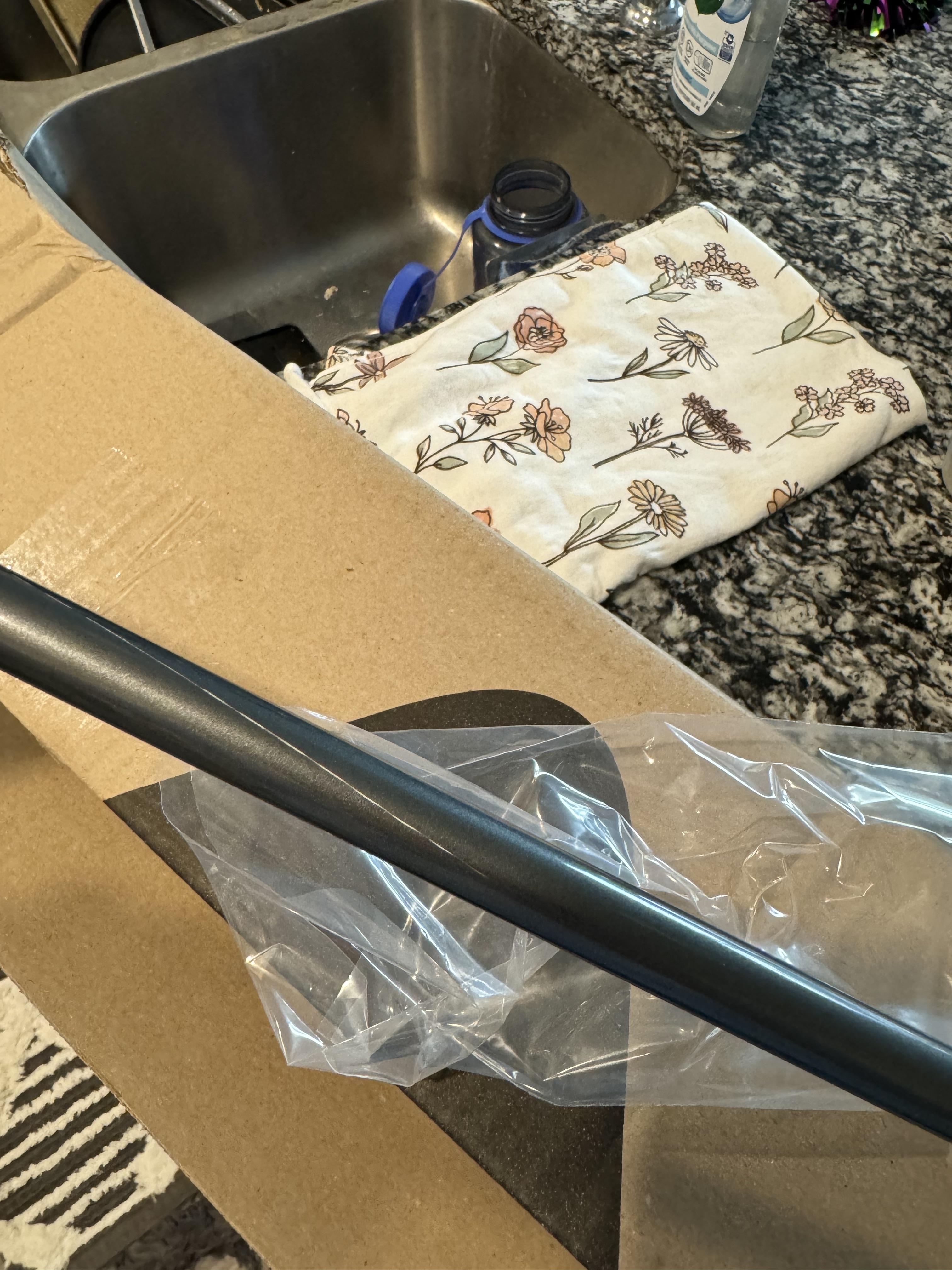 Is this shaft cracked? | Scrolller