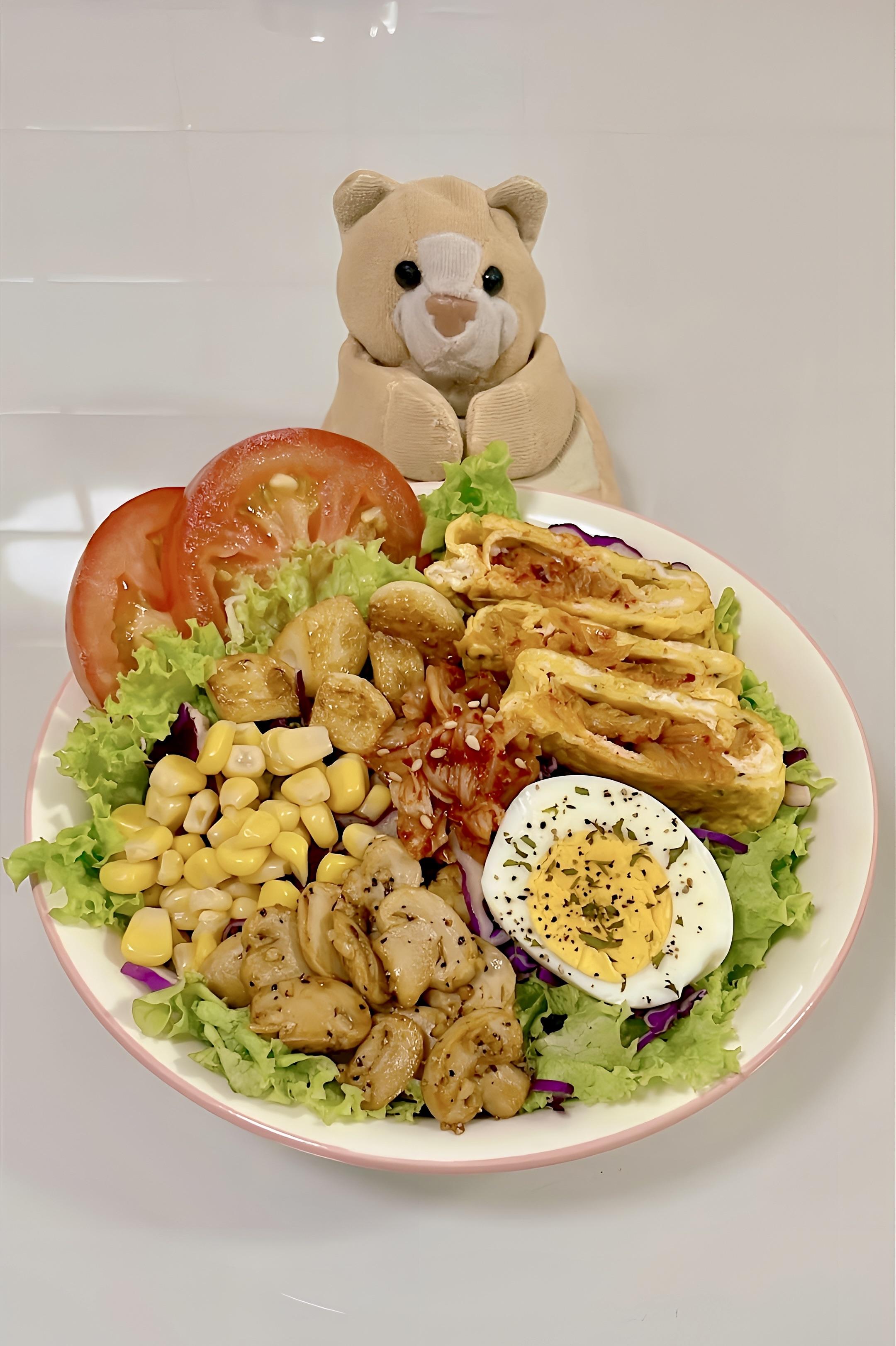 [Homemade] Kimchi Tamagoyaki Salad | Scrolller