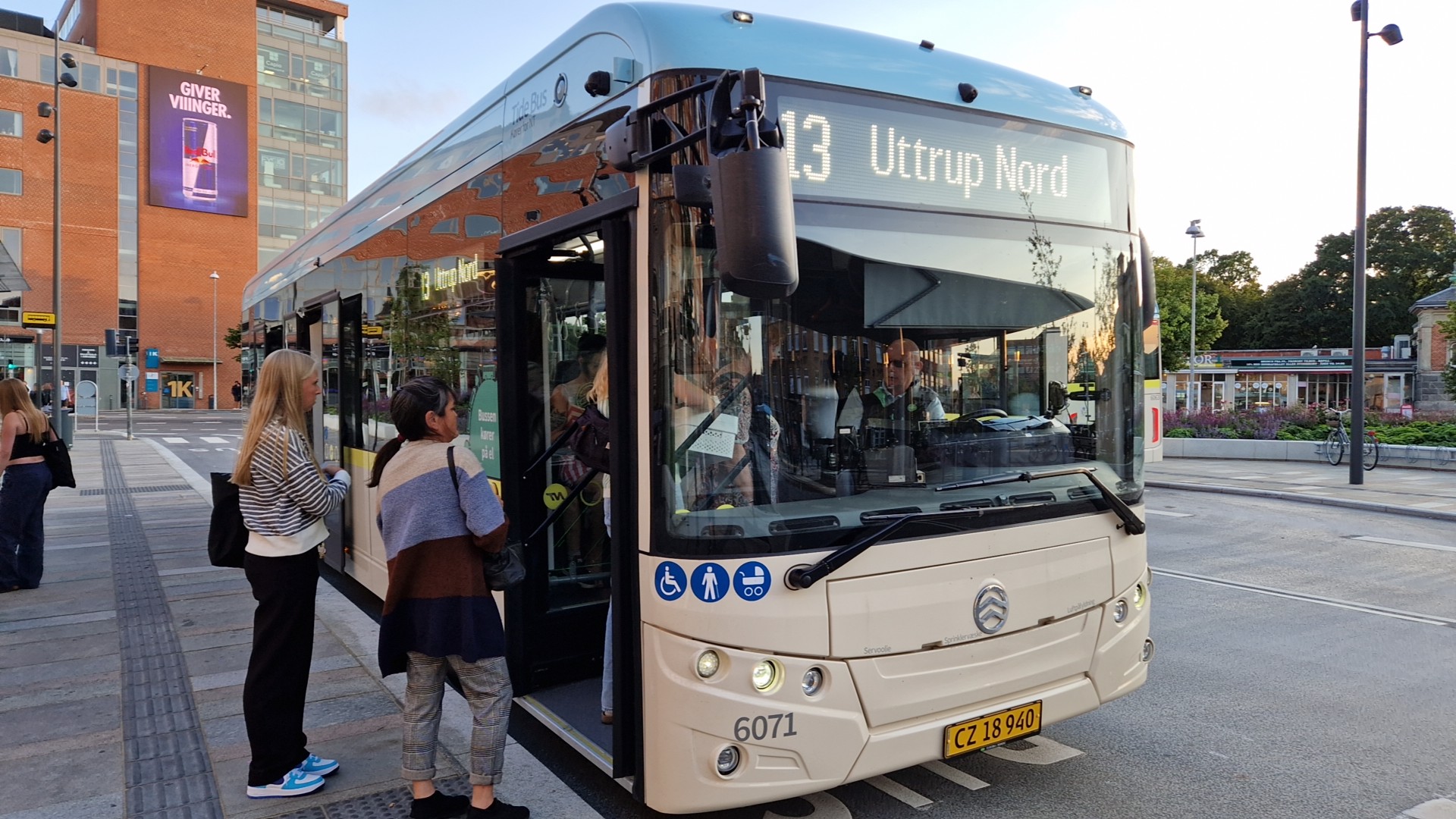 Golden Dragon E12C 21A2L - Droven by Nordtrafik in Aalborg, Denmark | Scrolller