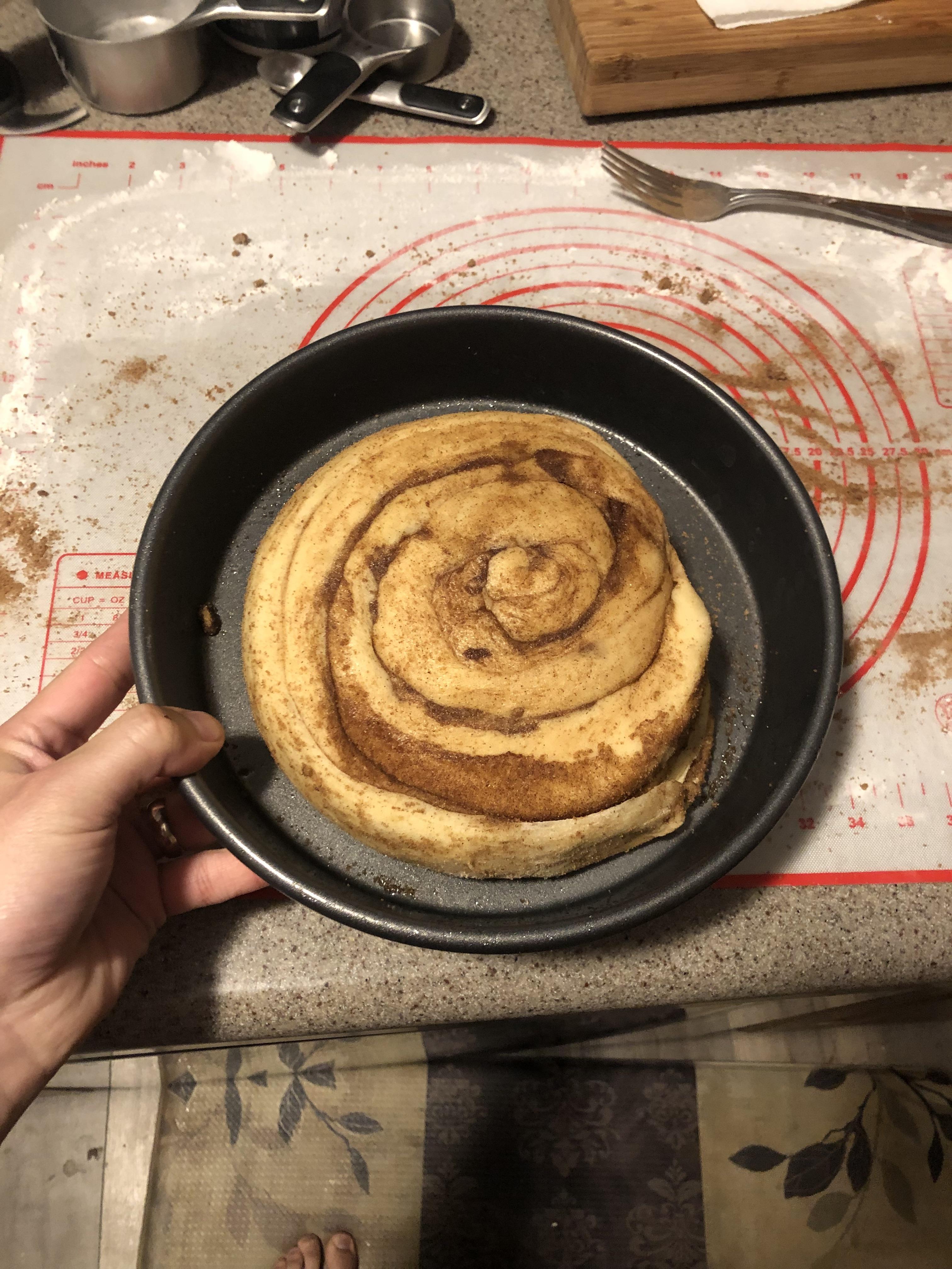 Single Cinnamon Roll | Scrolller