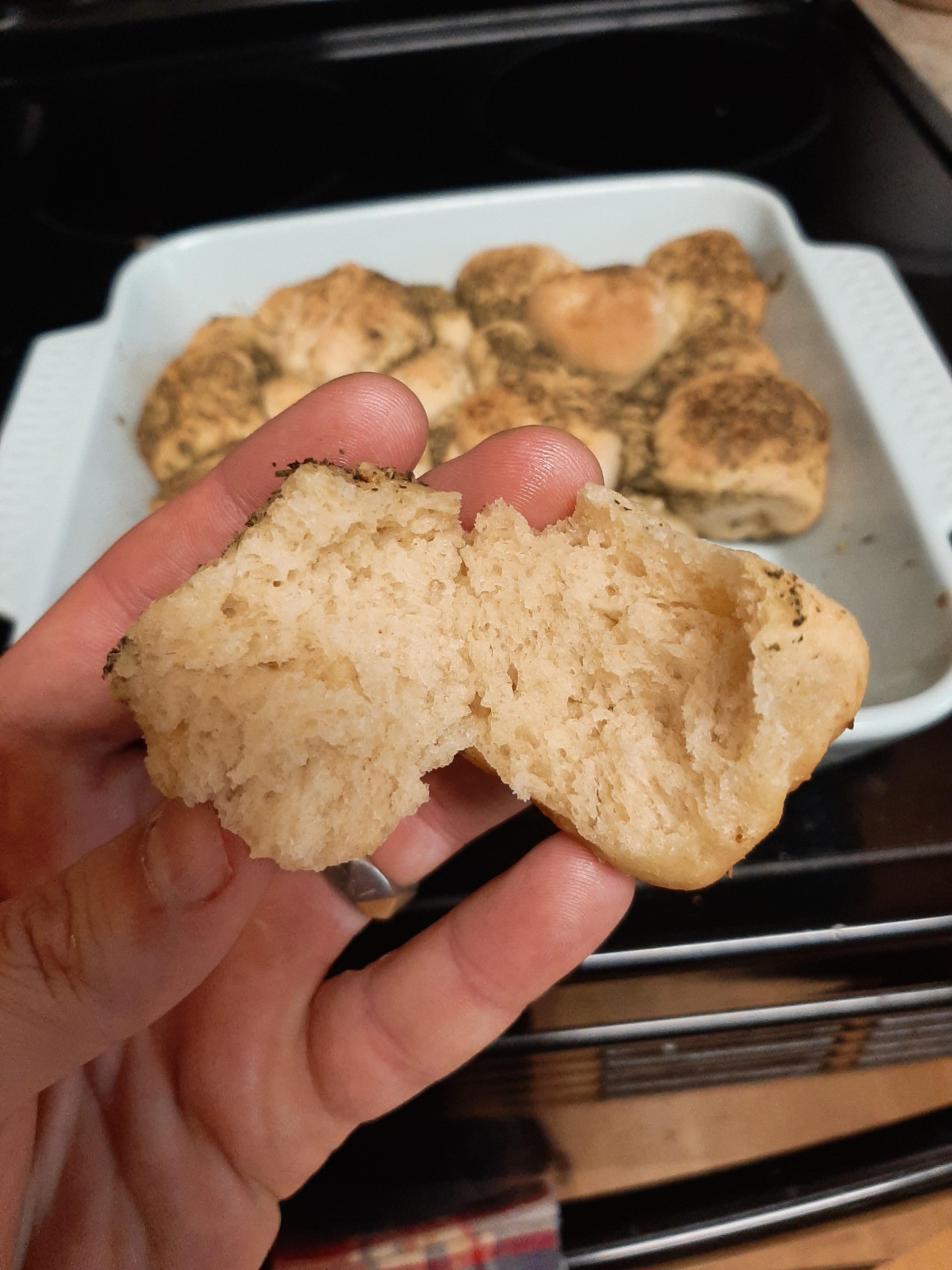 Savory Monkey Bread | Scrolller