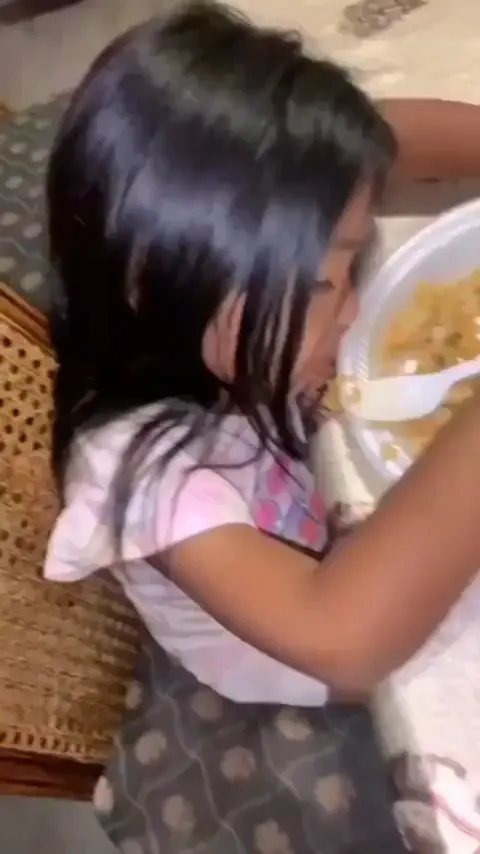 She's just a little bit tired | Scrolller