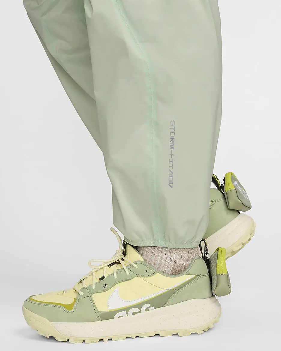 Shoe ID plus what’s the bag for? | Scrolller