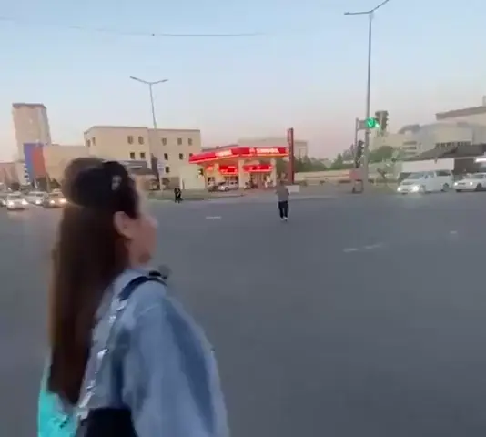 Showing off in the middle of the road | Scrolller