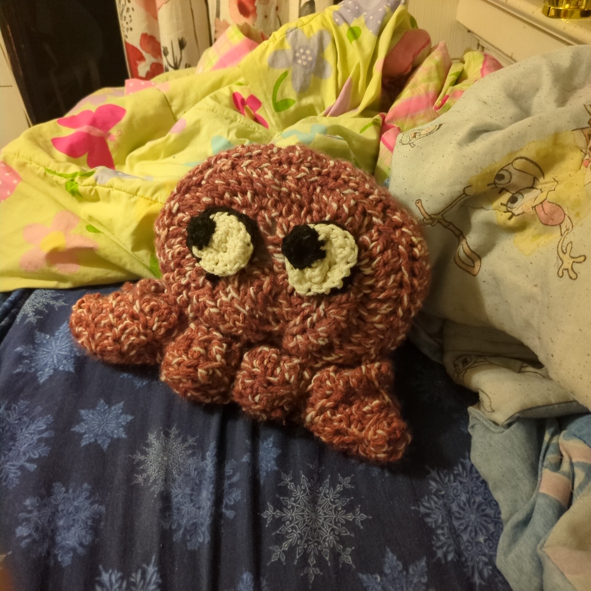 I made an Octoling plushie guy :)) | Scrolller