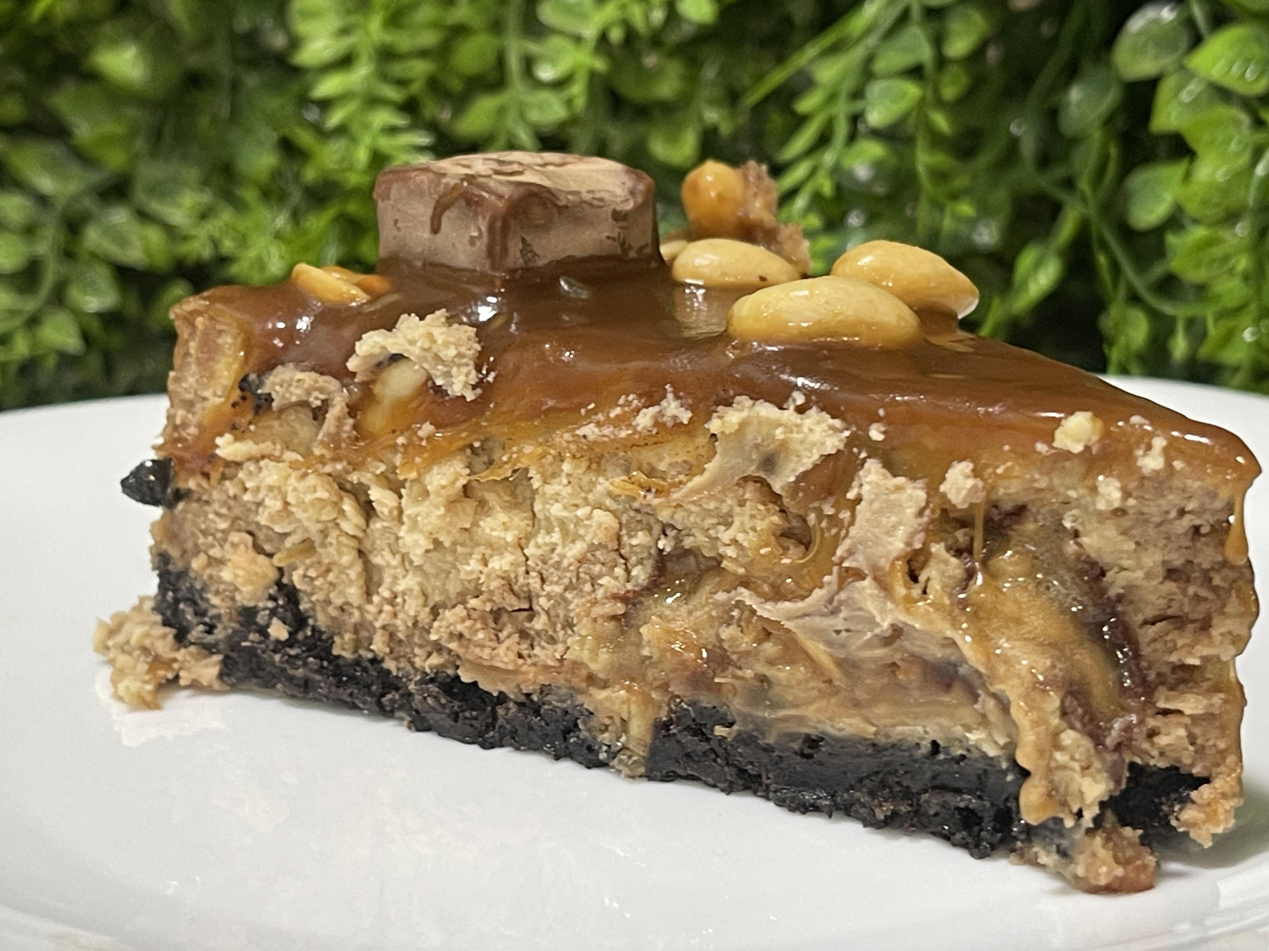 Snickers Cheesecake | Scrolller