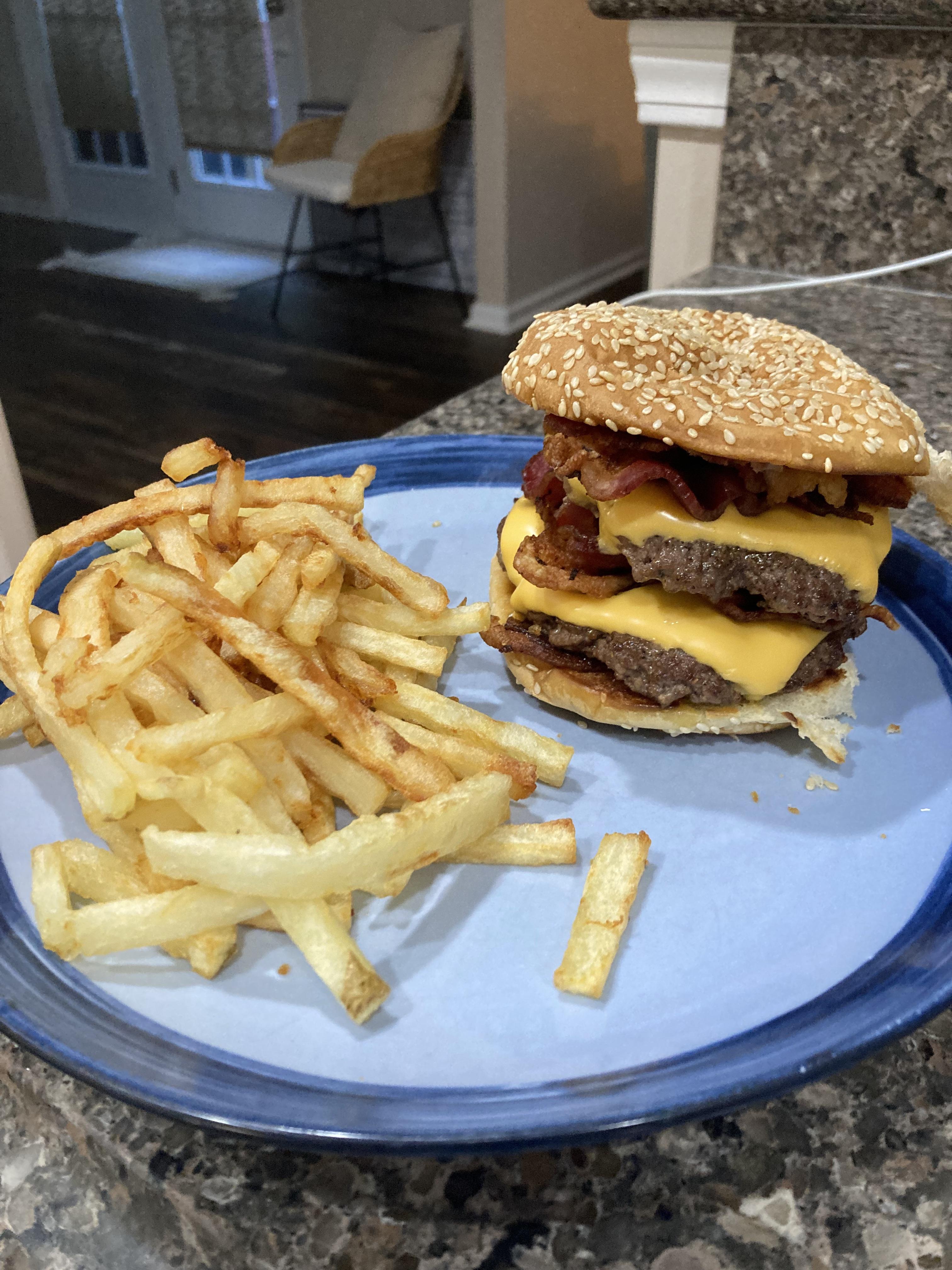 Friday night smash burger | Scrolller