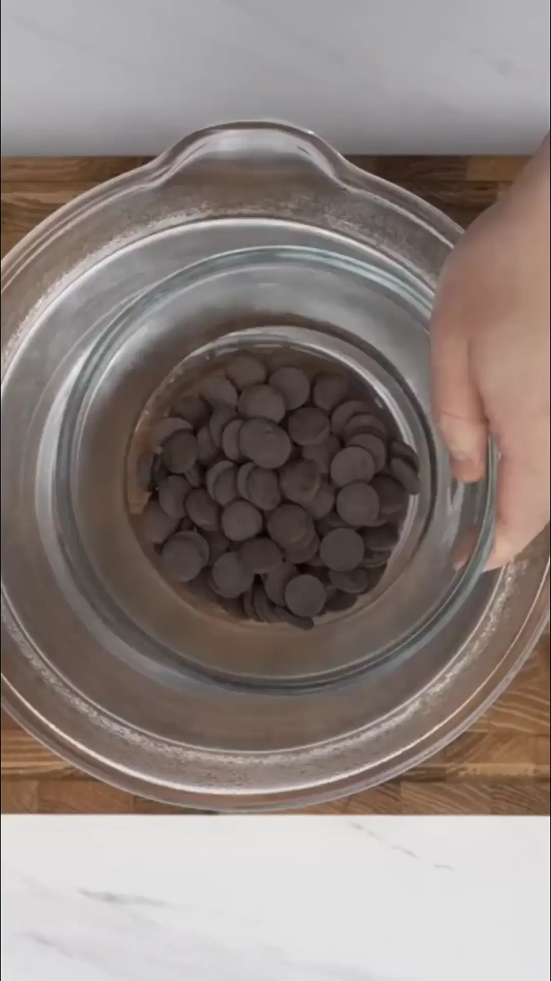 Sous Vide Brownies! 💫 Melt butter and dark chocolate, then mix with sugar, eggs, flour, salt ...