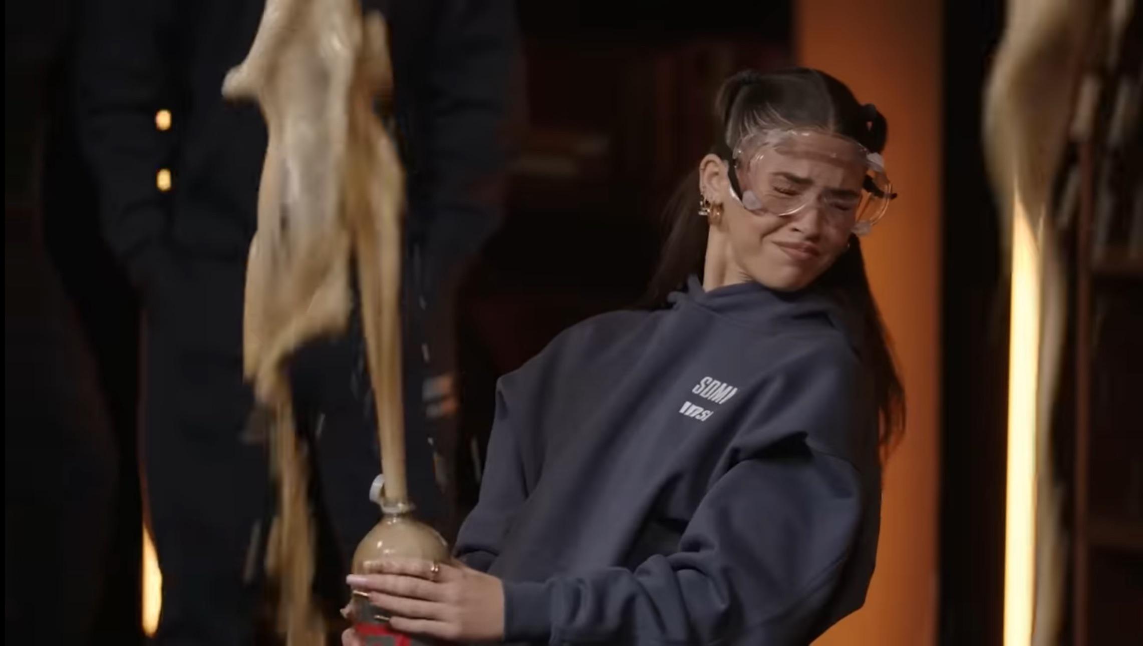 SPOILER, Open Photo | Scrolller