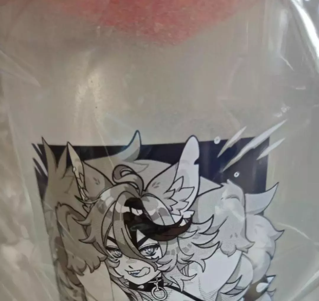 Spots on the cups? | Scrolller