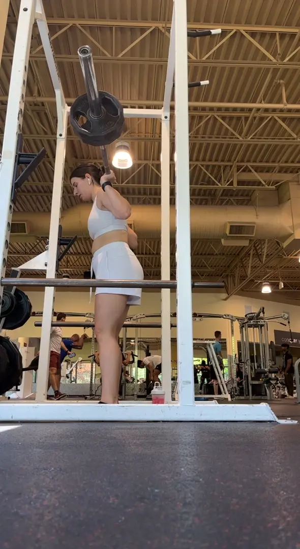 Squat form check | Scrolller