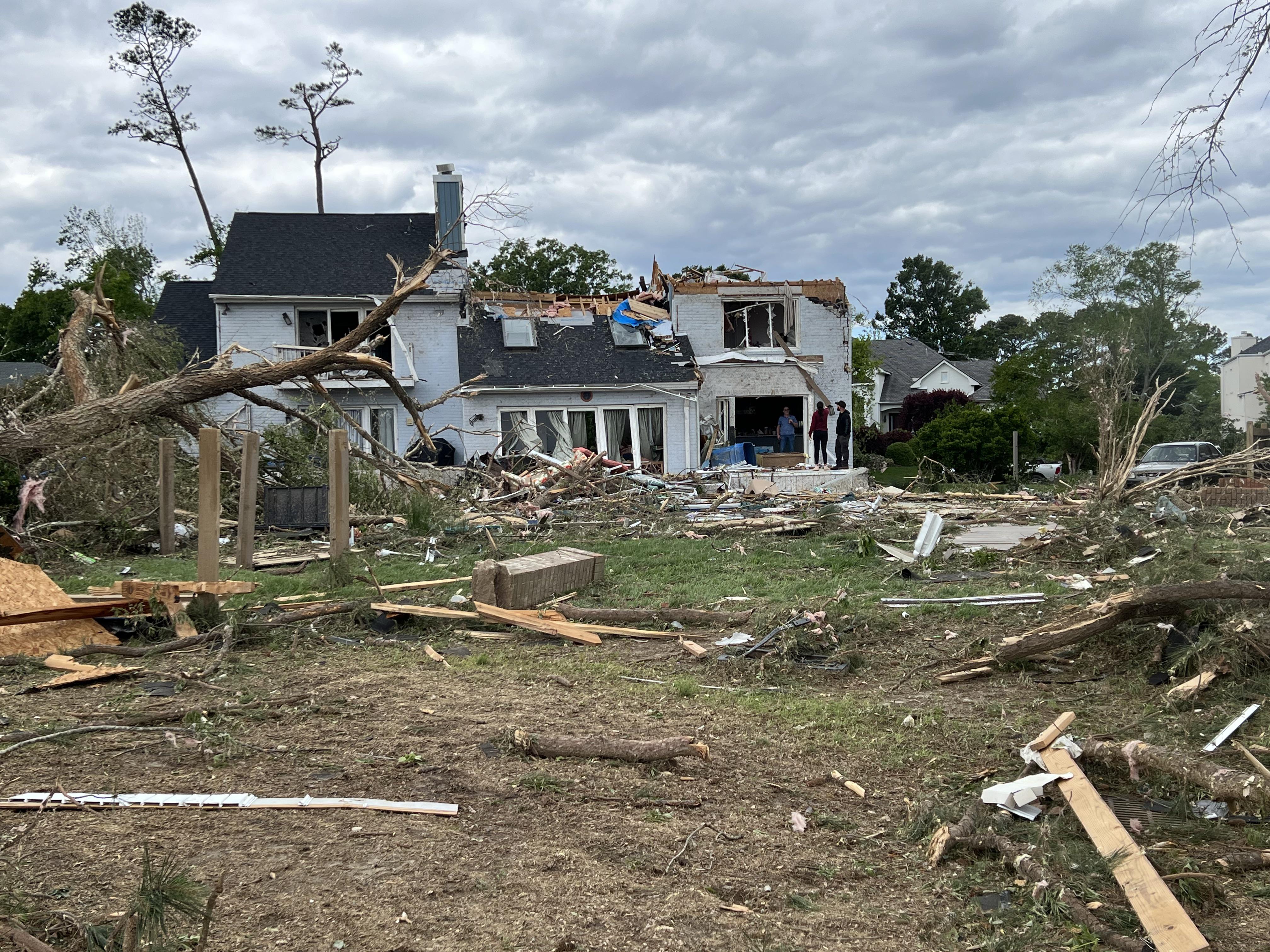 Photos from Virginia Beach Tornado | Scrolller