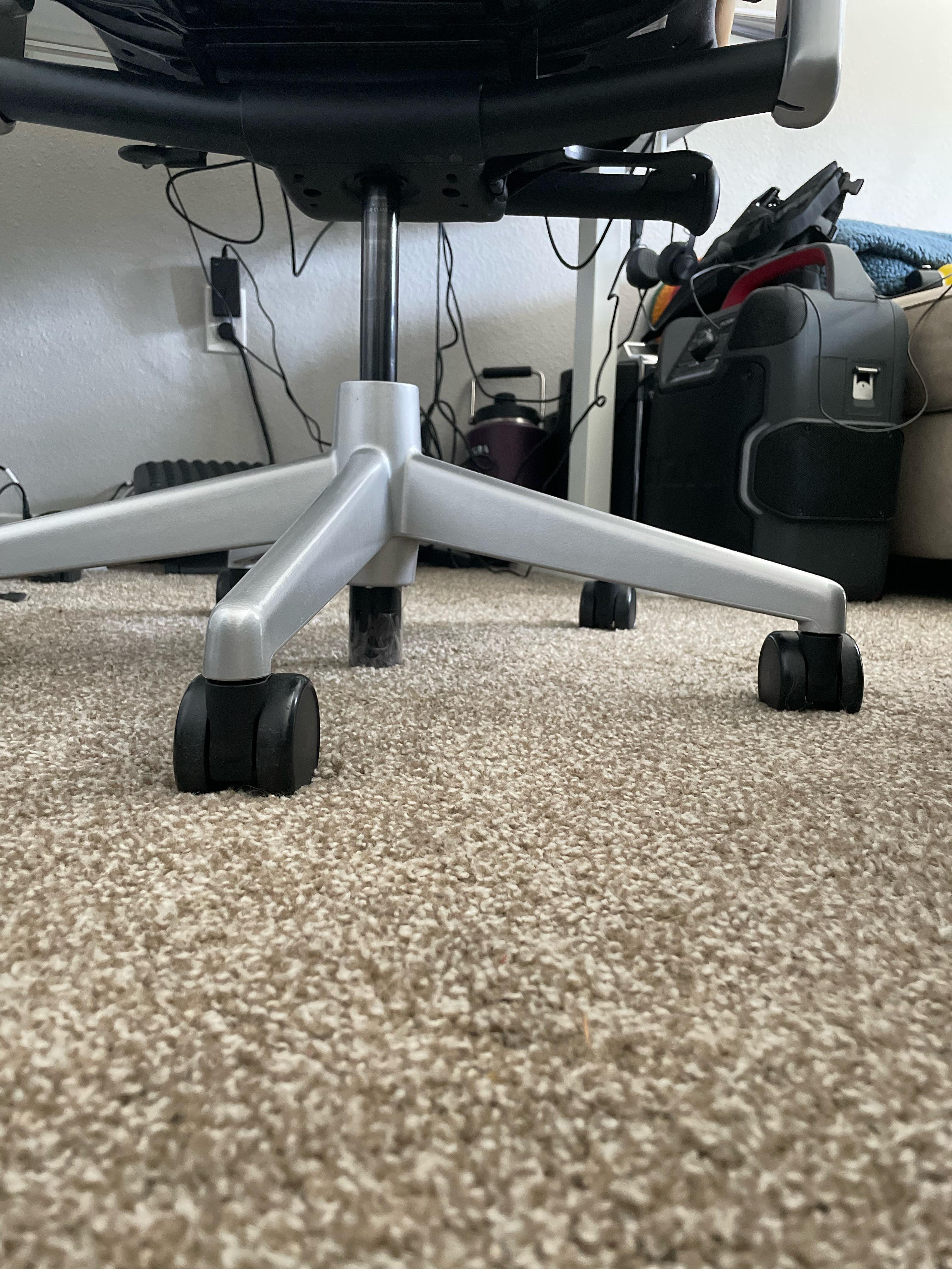 Steelcase Leap V2 cylinder issue | Scrolller