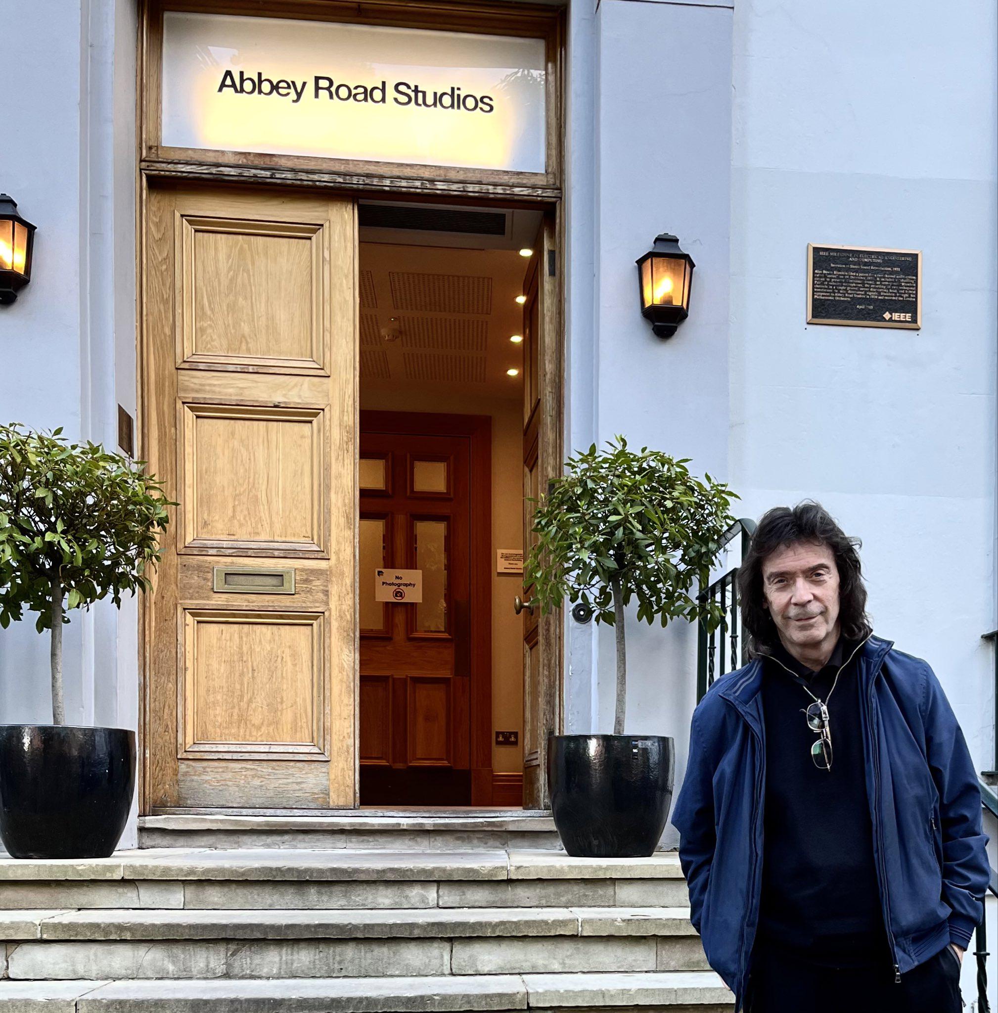 Steve at Abbey Road | Scrolller
