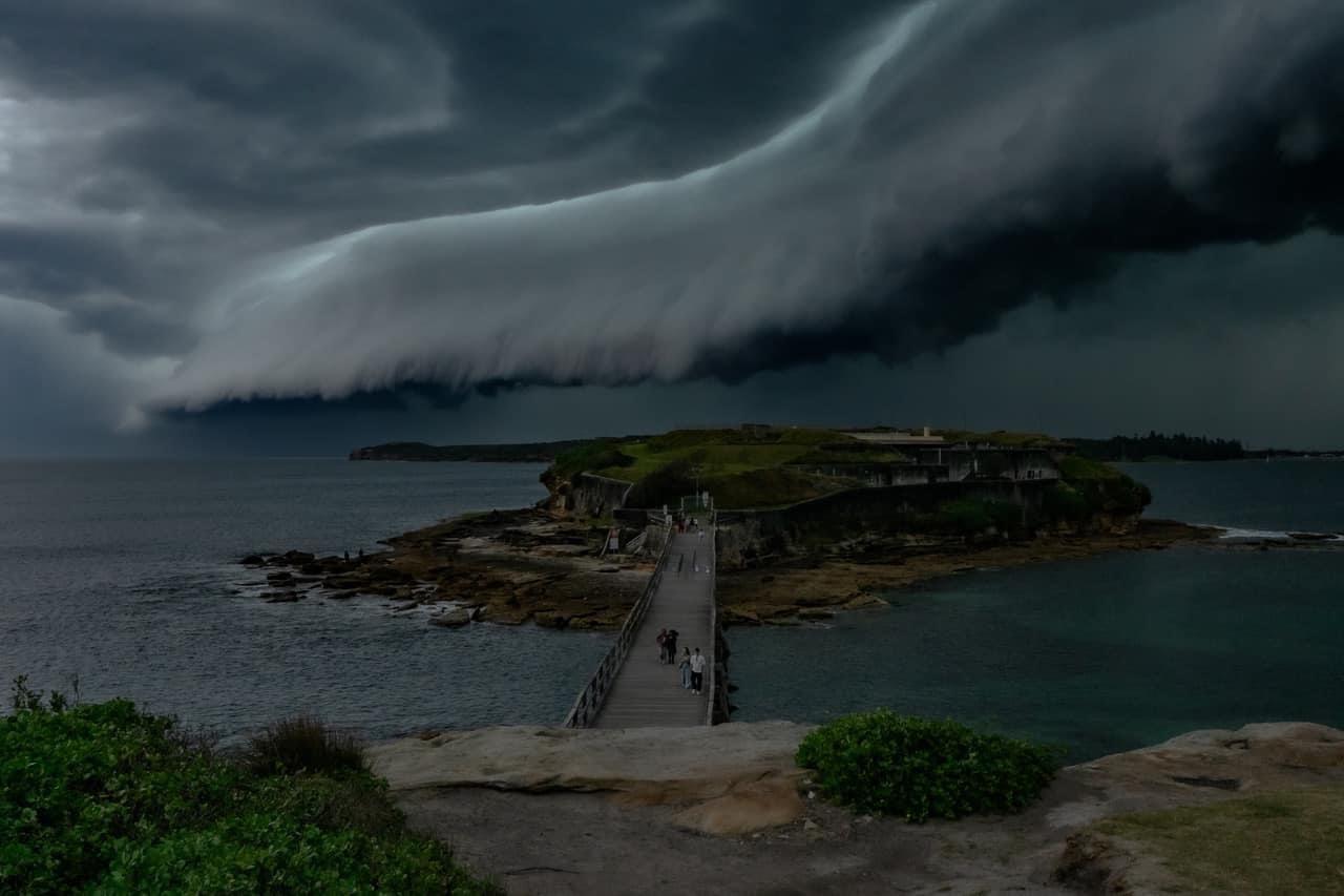 Storm rolling into Sydney Australia | Scrolller