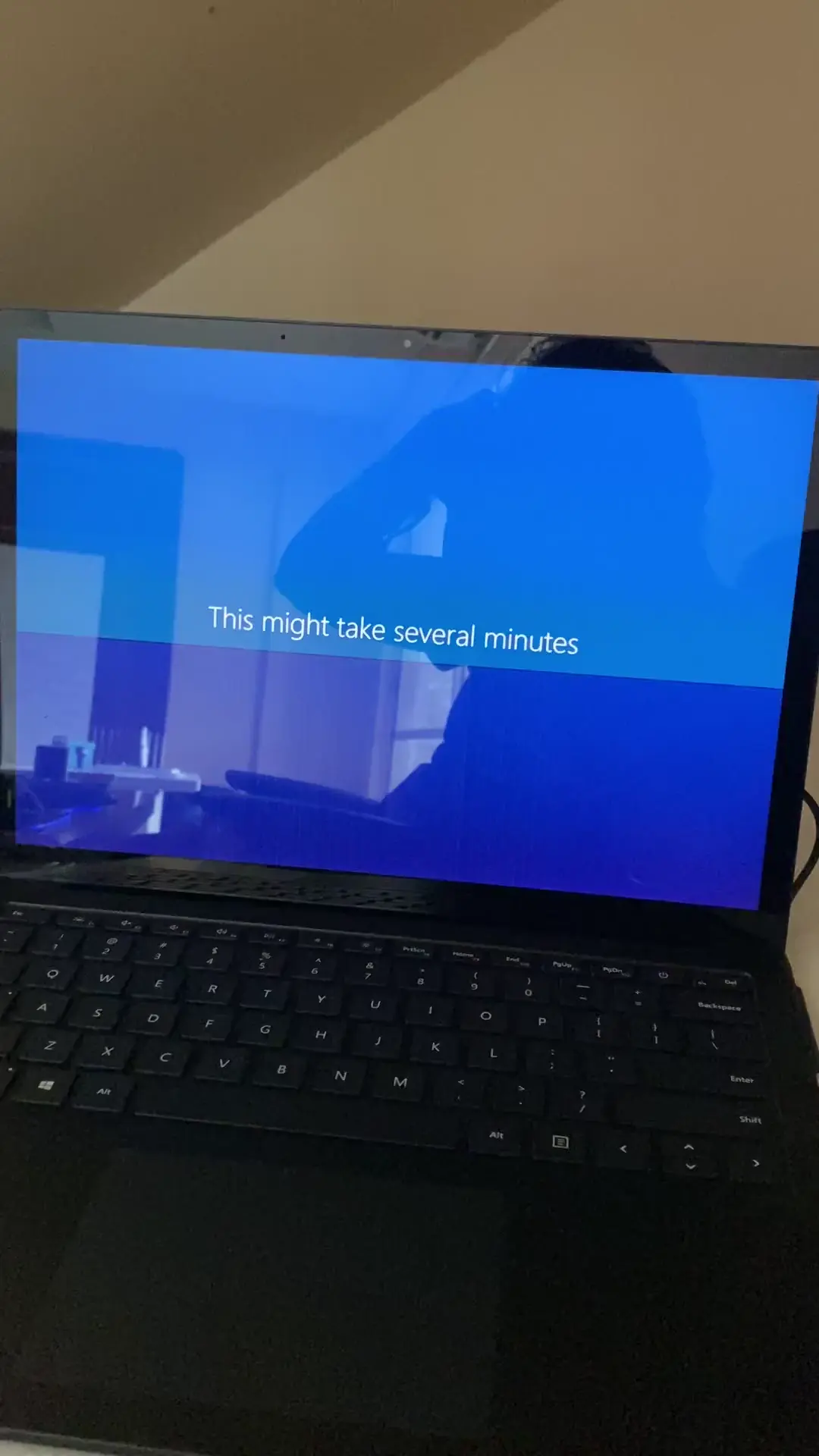 Surface Laptop 3 Display flickering | Scrolller