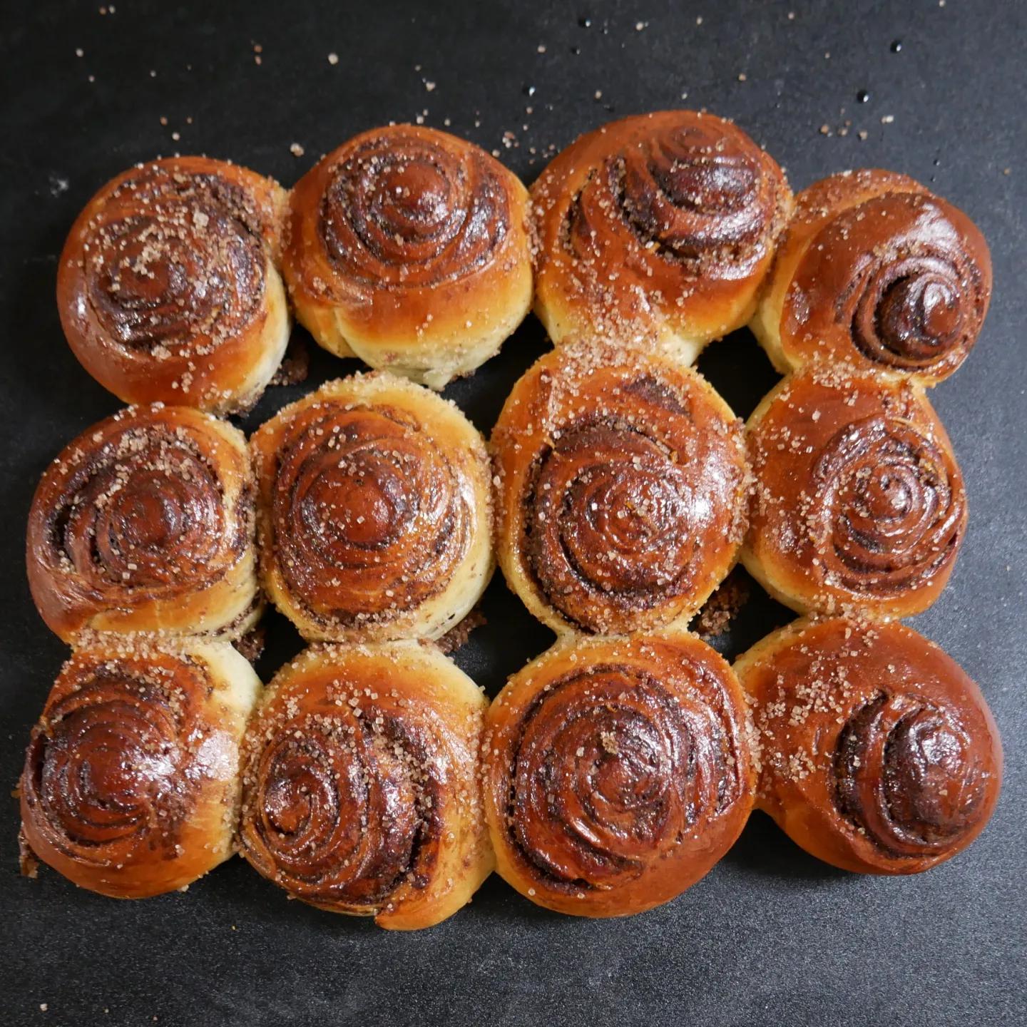 Cinnamon, Cardamom, and Orange Buns | Scrolller