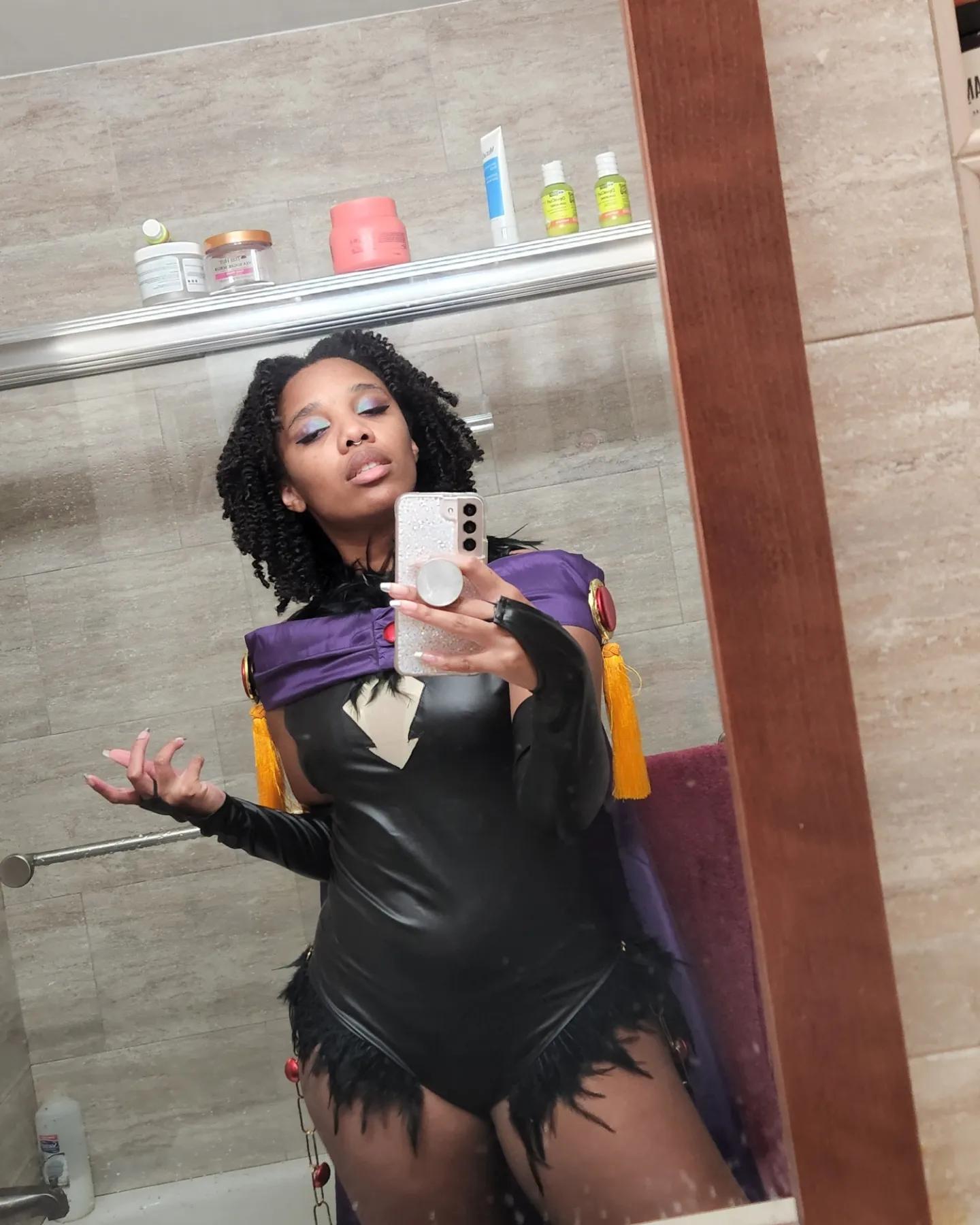 Teen Titan's Raven | Scrolller