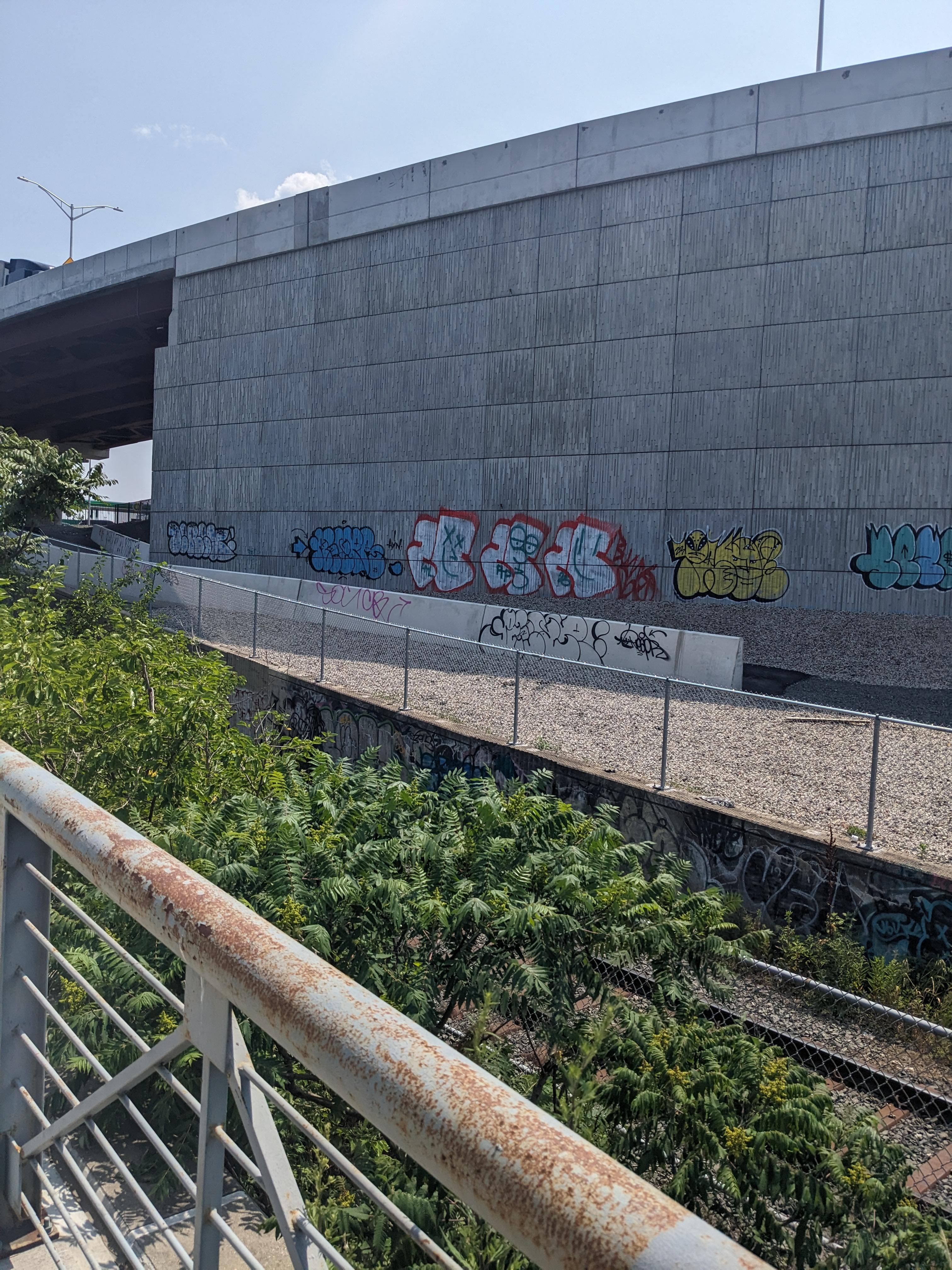 NY Graffiti / Bombing | Scrolller