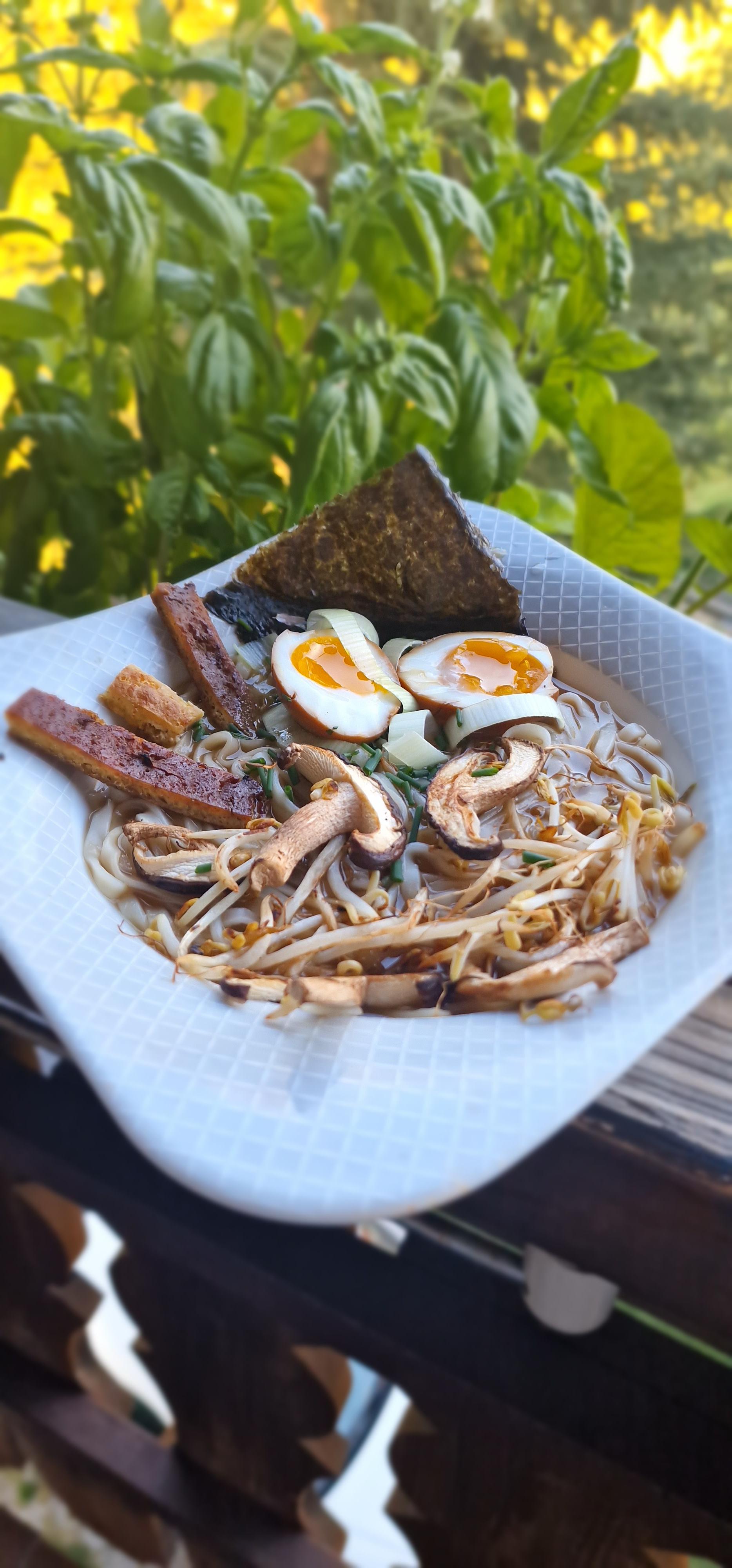 [homemade] Miso Ramen with baked tofu | Scrolller