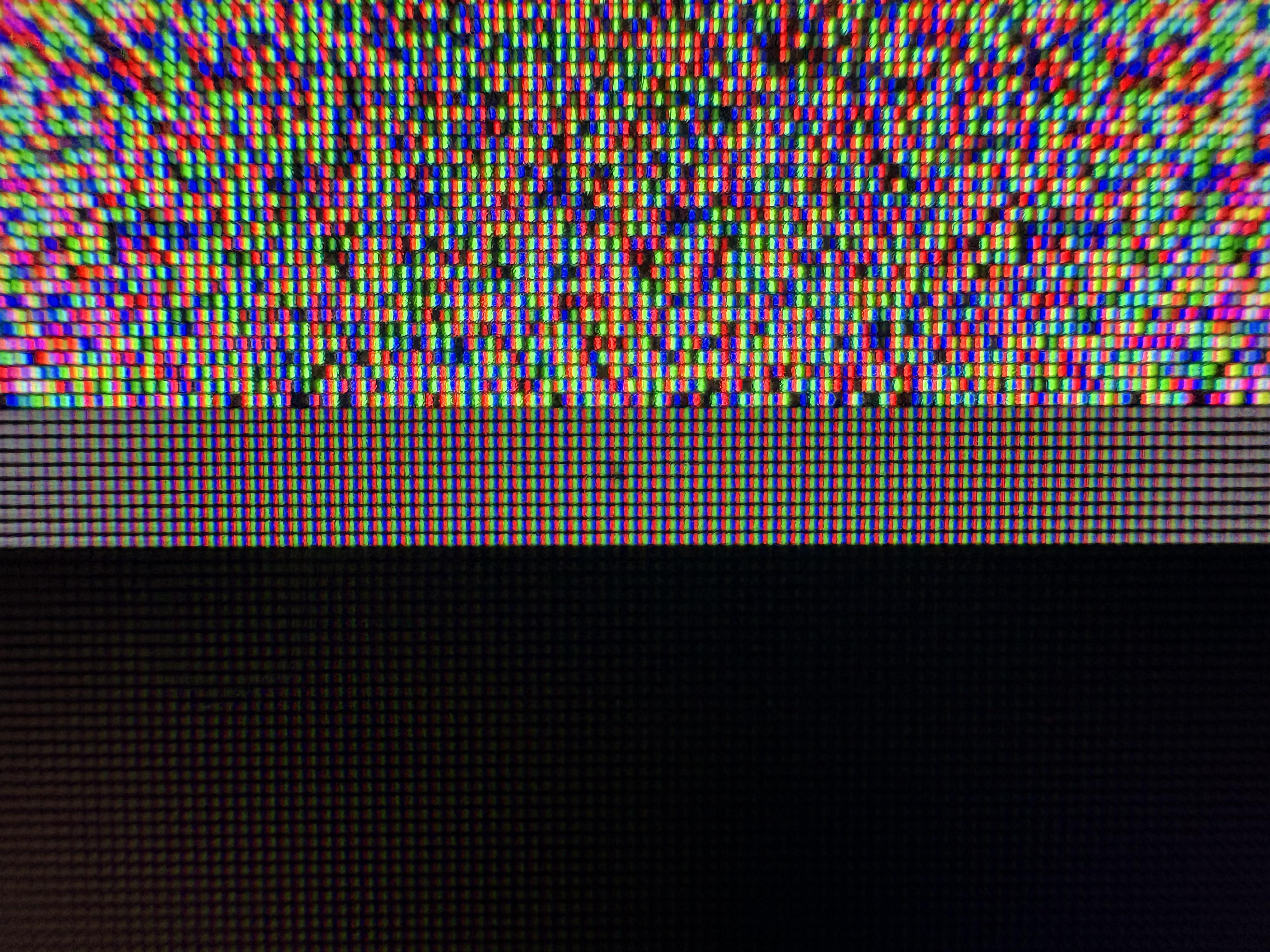 Dead or Stuck Pixel? | Scrolller