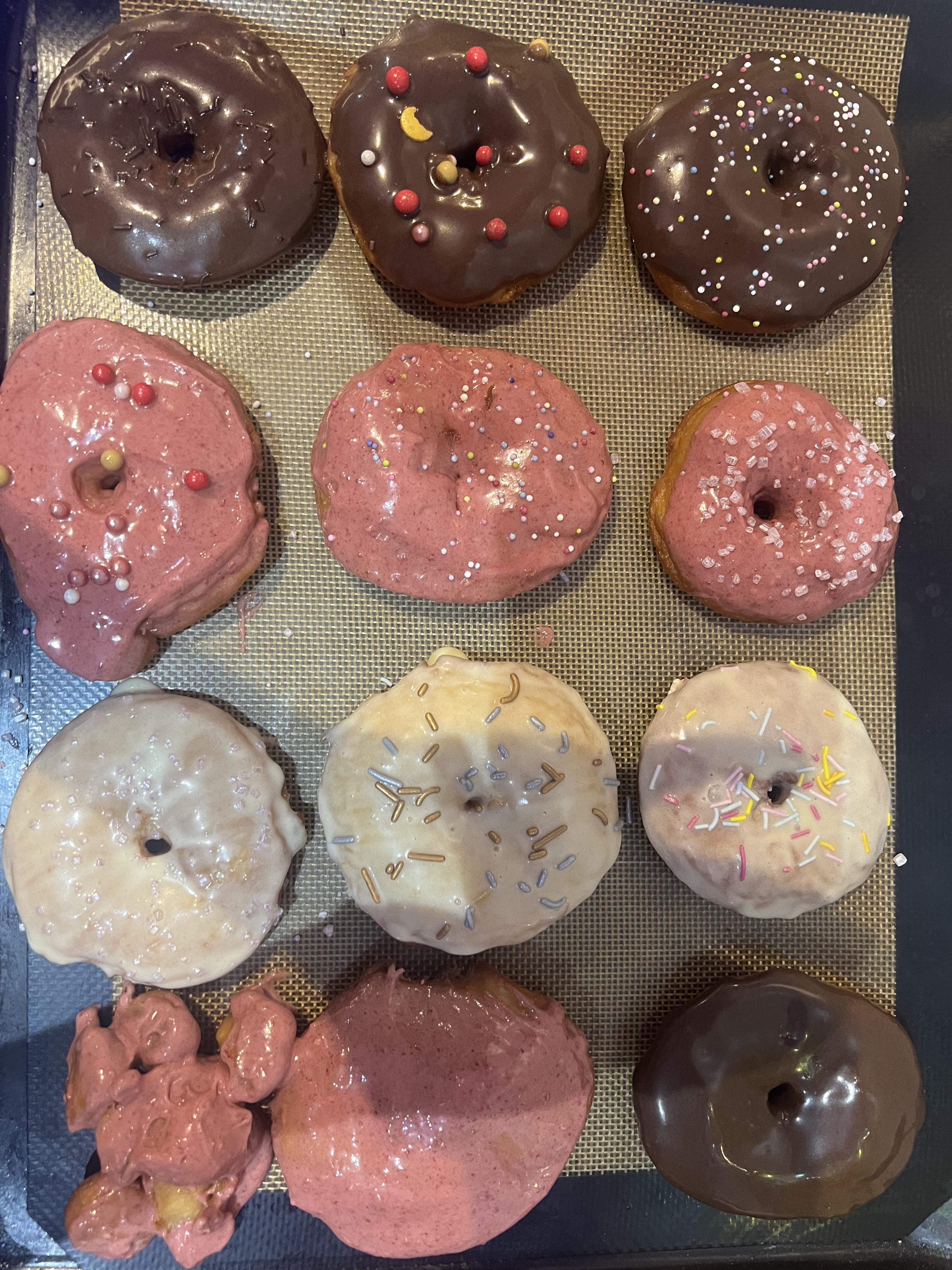 [homemade] doughnuts | Scrolller