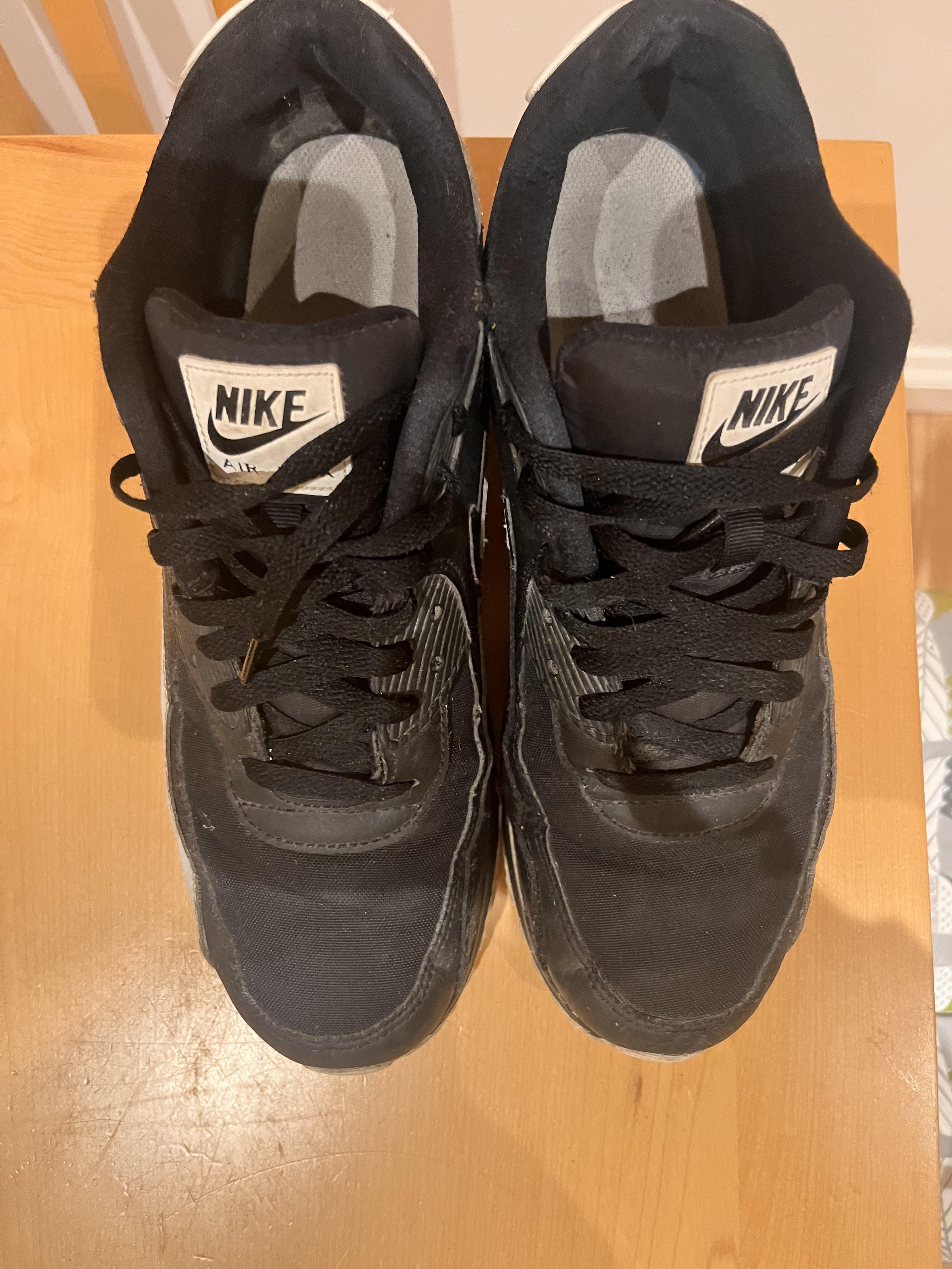 Picked these up from a vintage shop. are they authentic? | Scrolller