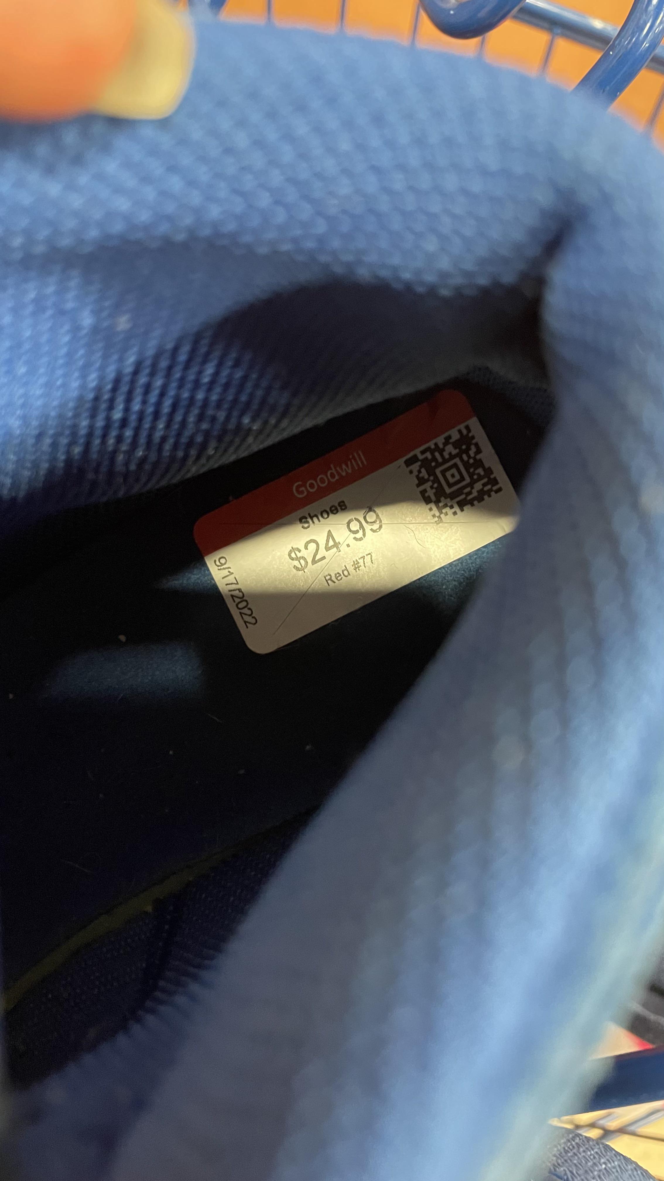 Copped it from goodwill lol what y'all think? | Scrolller