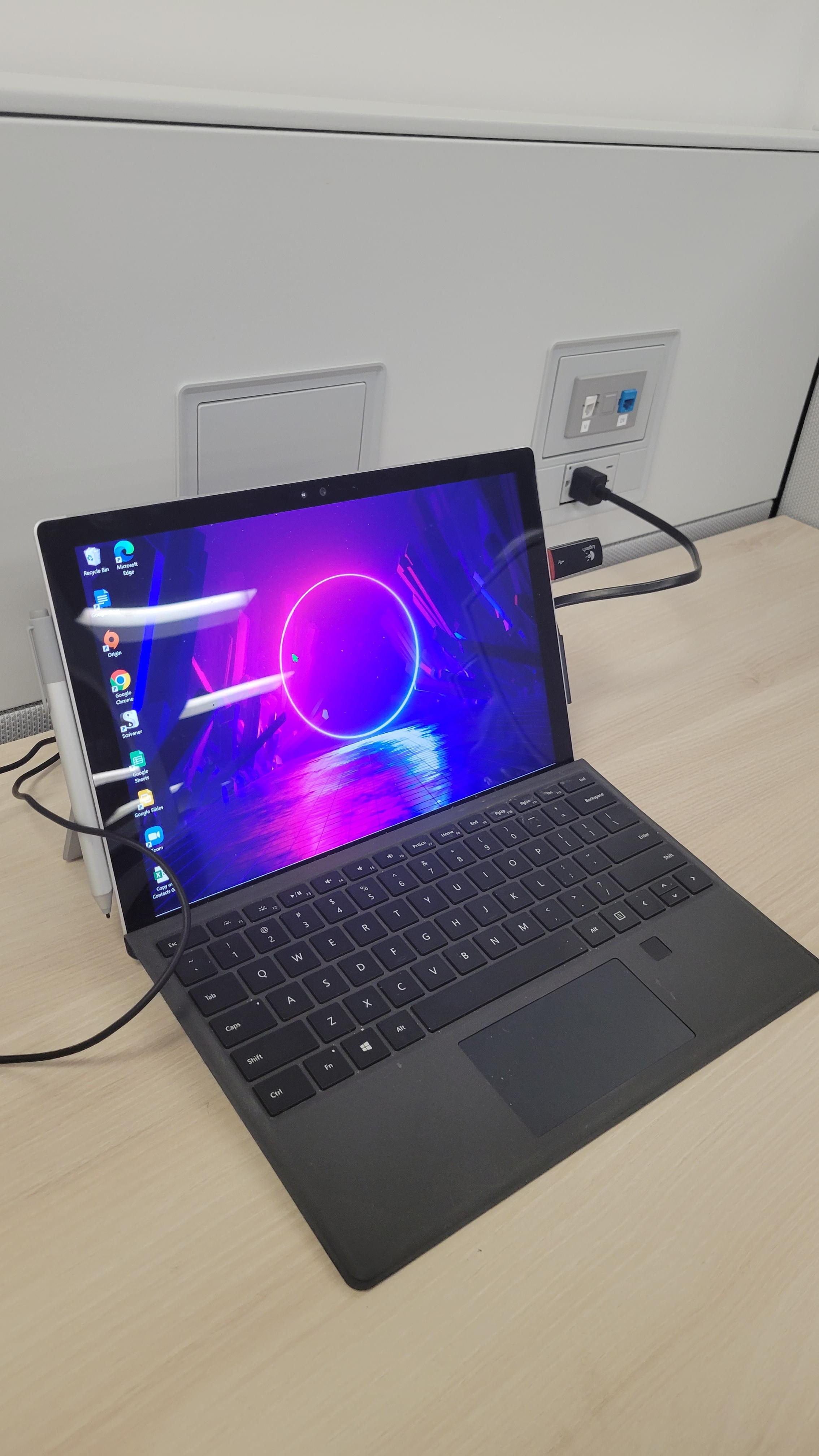 The Surface 'Amateur' 4 battlestation | Scrolller