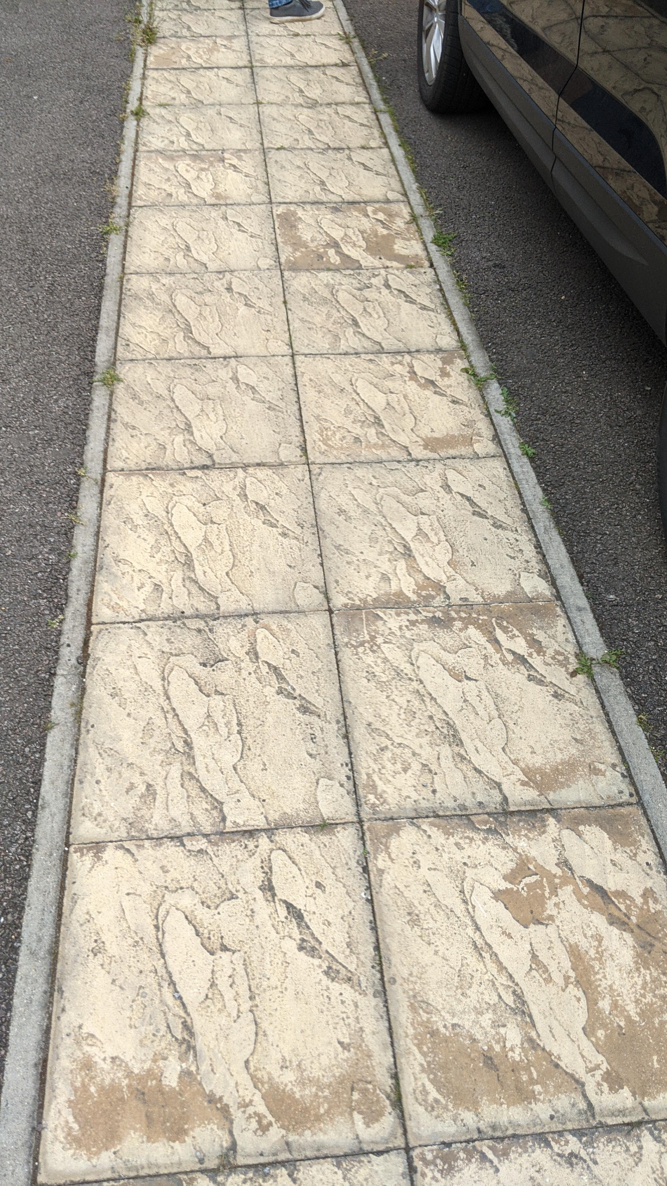 They really need to fix the texture issues. it loads the dirt on them but doesn't effect the ...