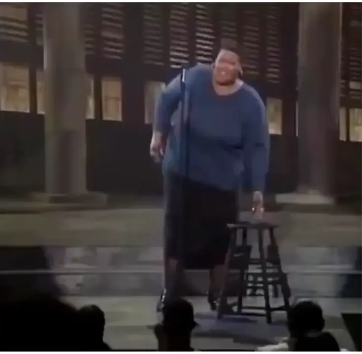 This is how you show open when you do stand up comedy | Scrolller