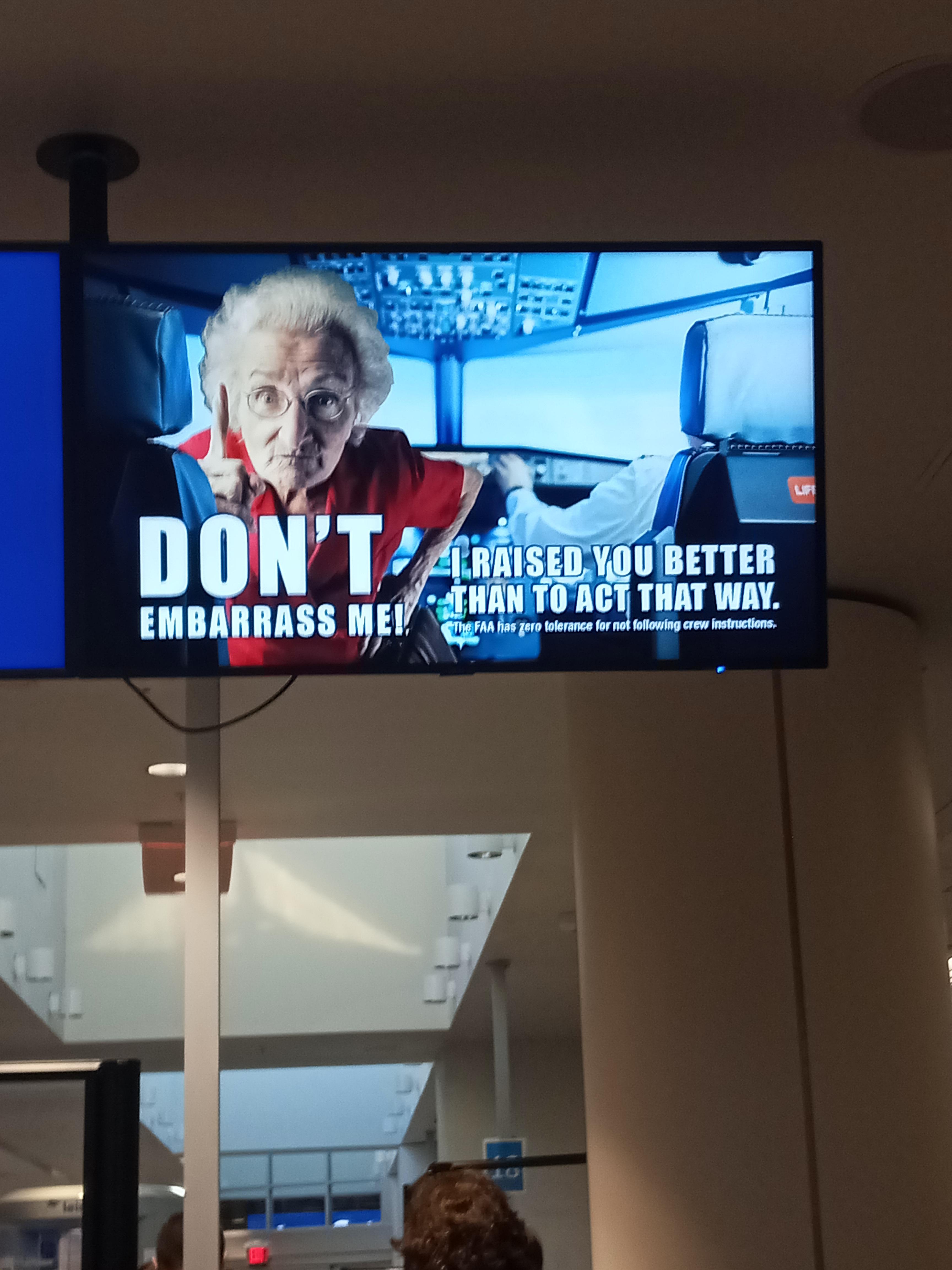 TSA is now showing memes | Scrolller