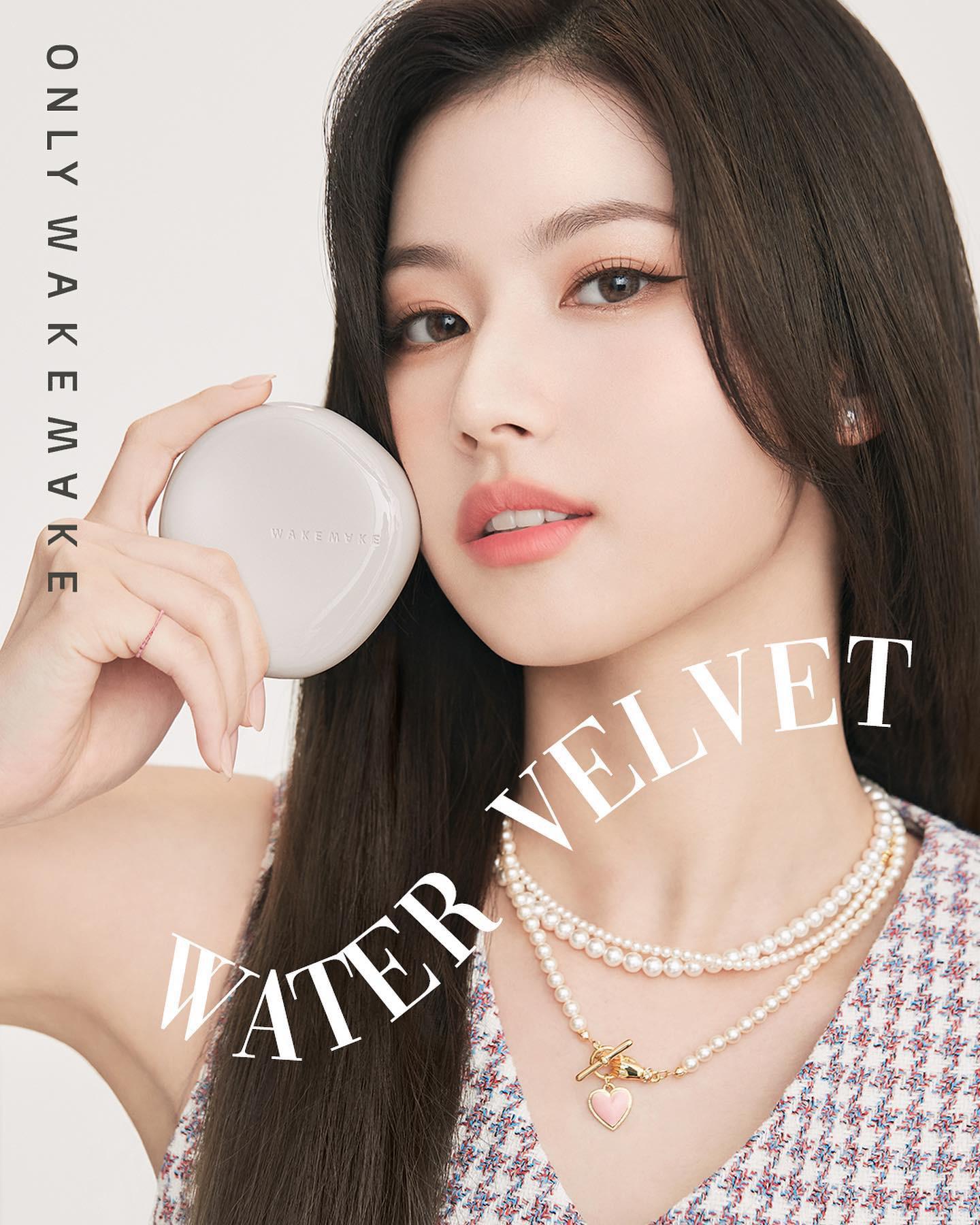 220912 wakemake_official Instagram Update - Sana x WAKEMAKE | Scrolller