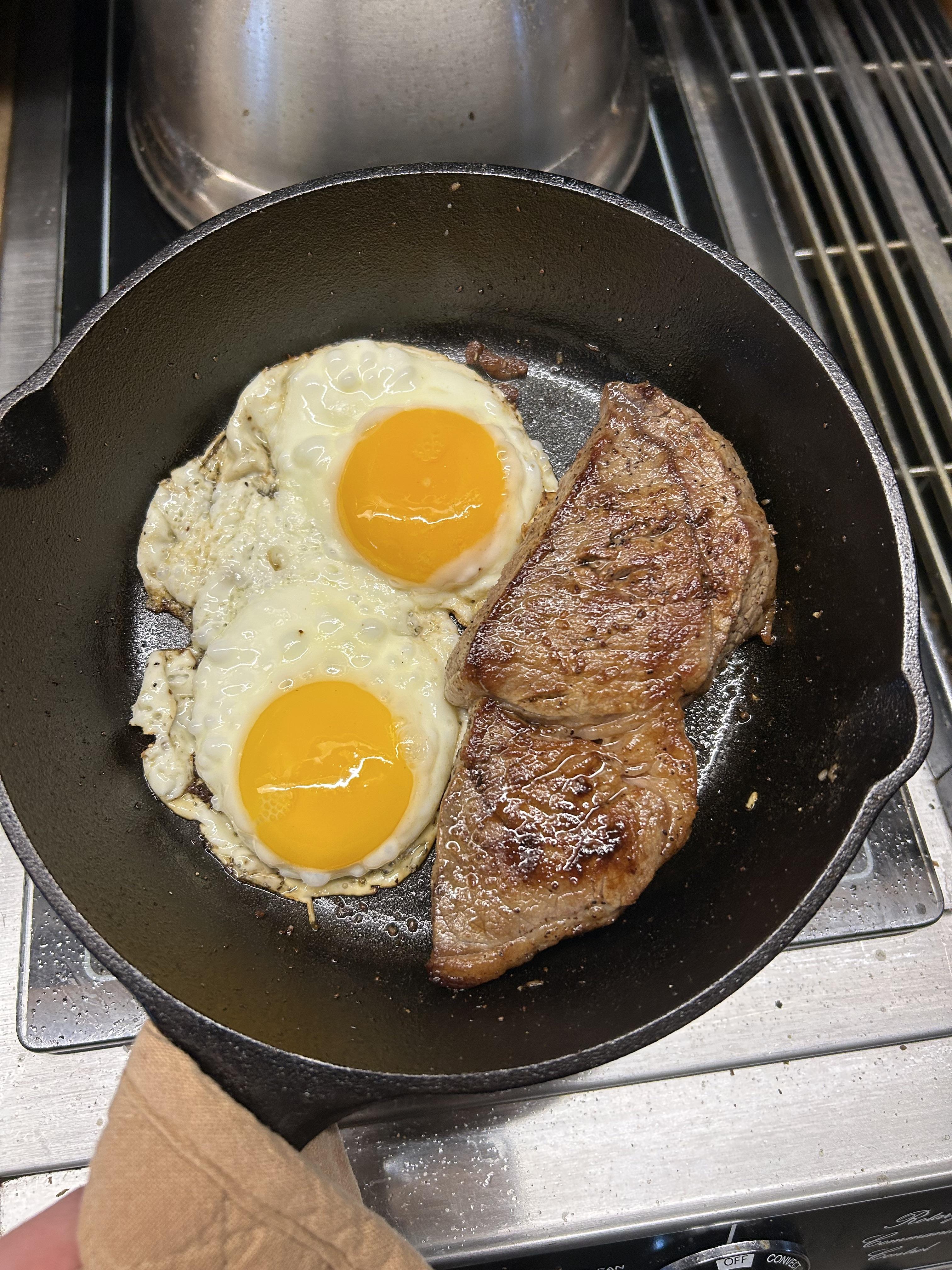 First time using a cast iron | Scrolller