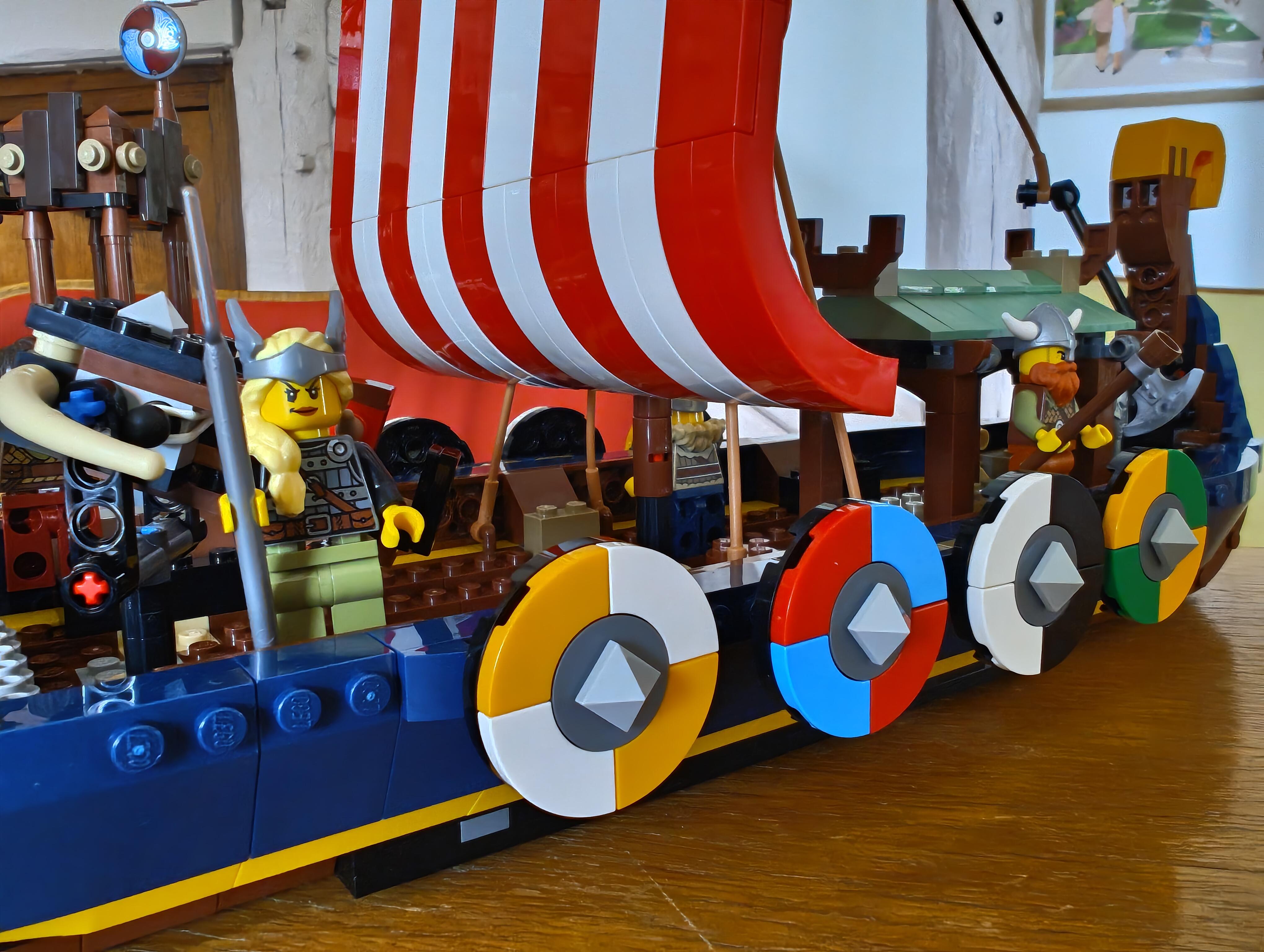 I build the village viking and the ship with the Midgard serpent ...