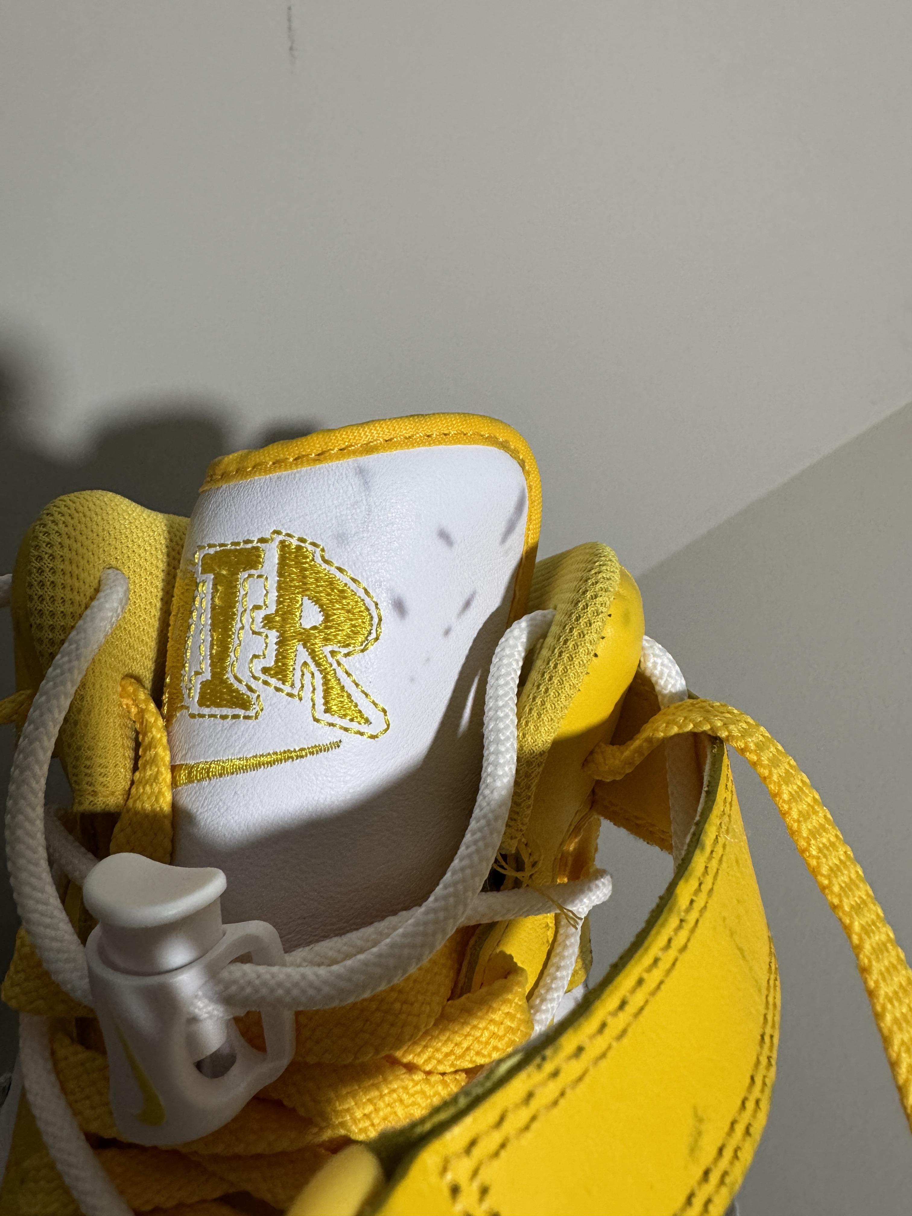 Discover more like Sneakers: Anyone know how to get rid of these marks ? and Related Content ...