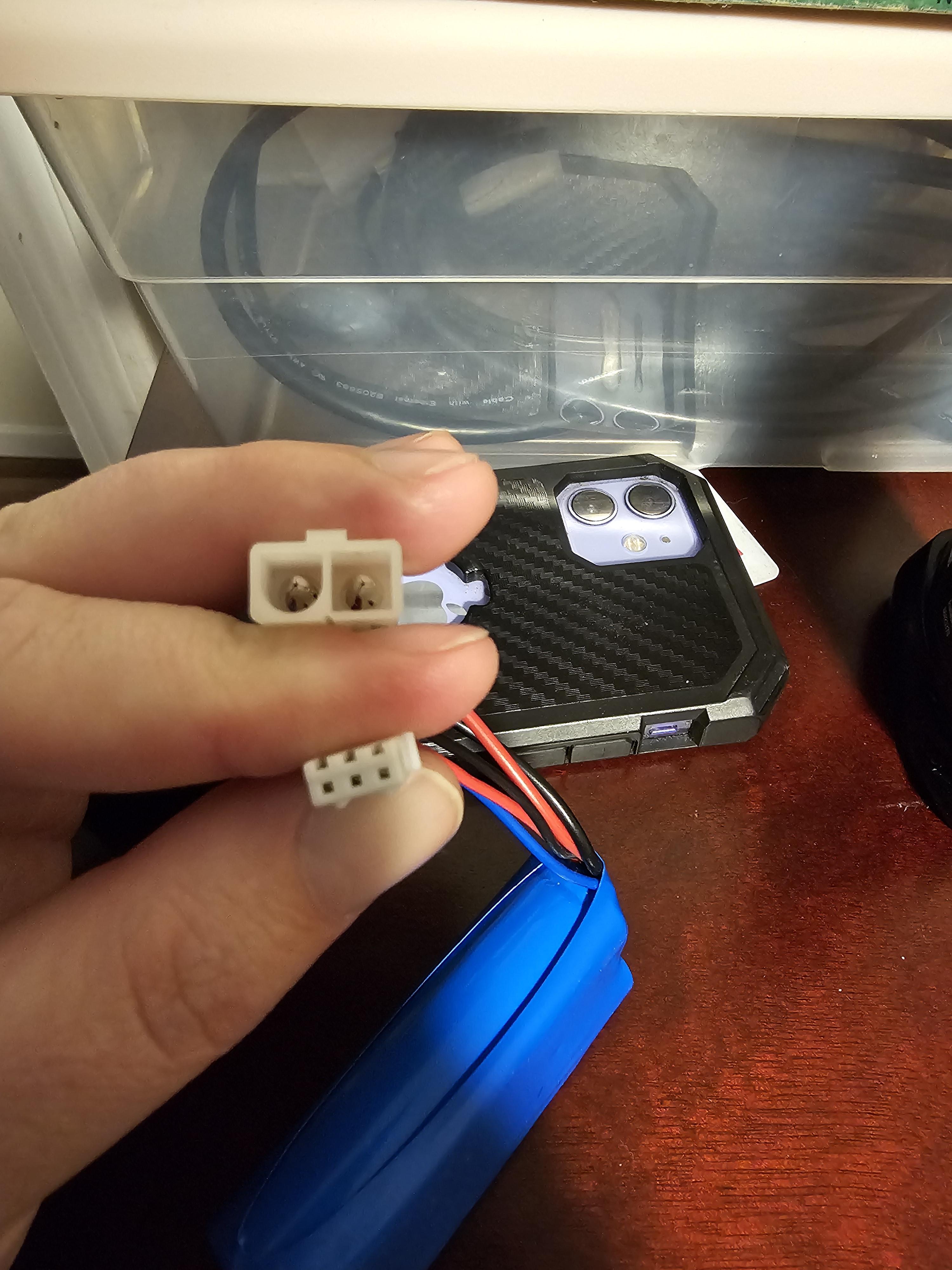 Battery Pack charger help | Scrolller