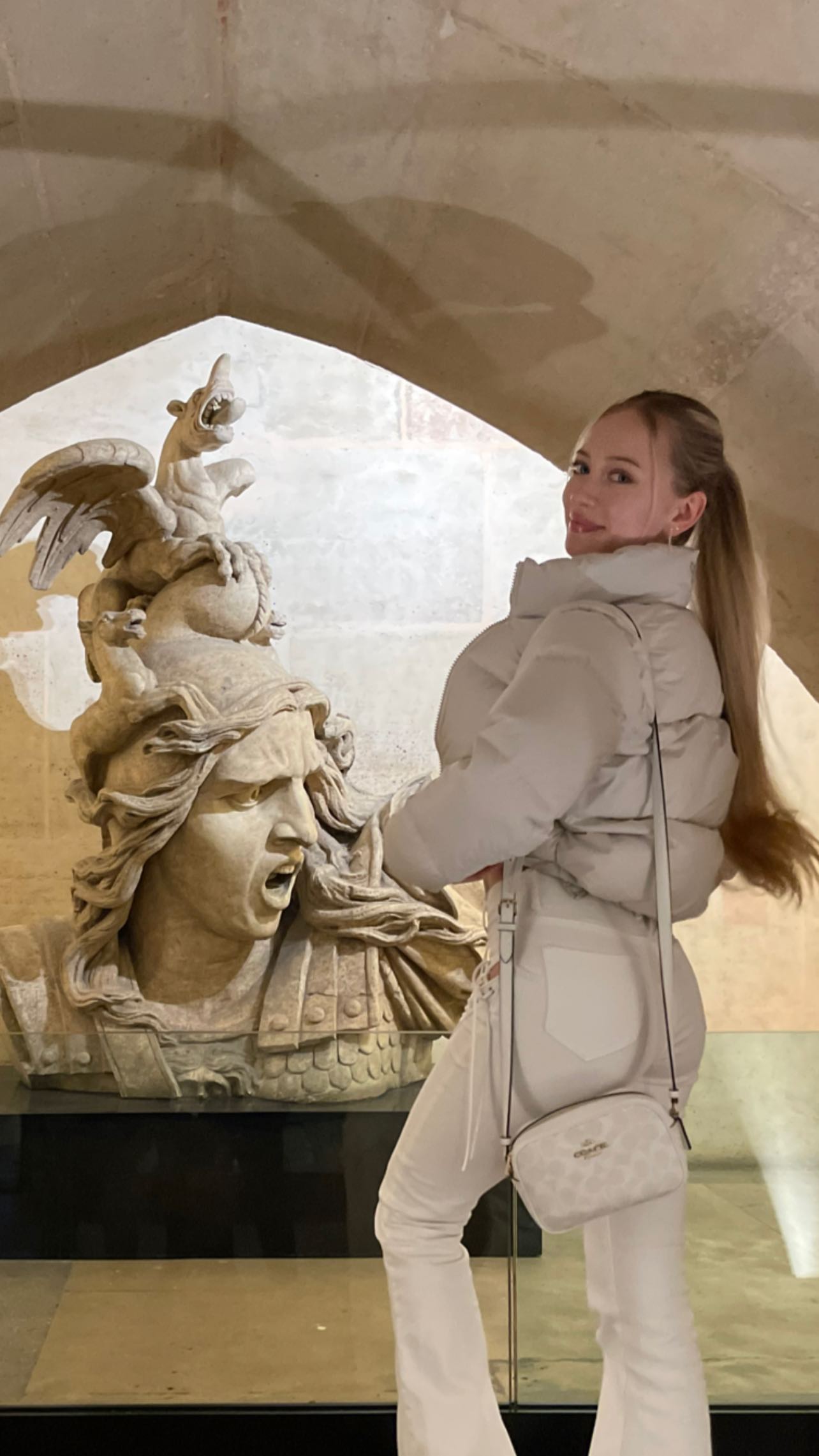 I agree with that statue. | Scrolller