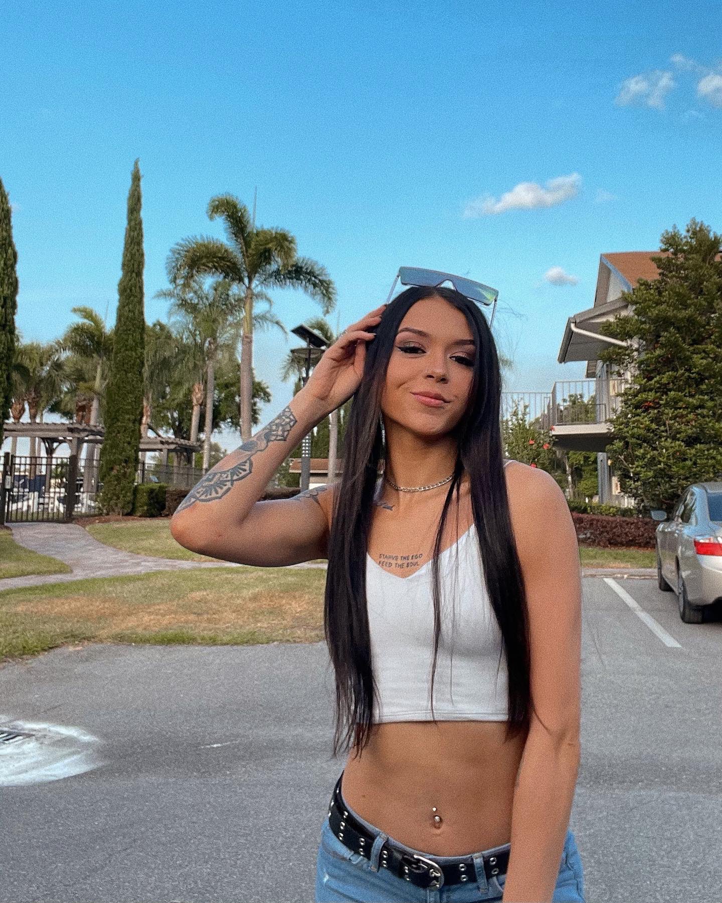 Cora Jade | Scrolller