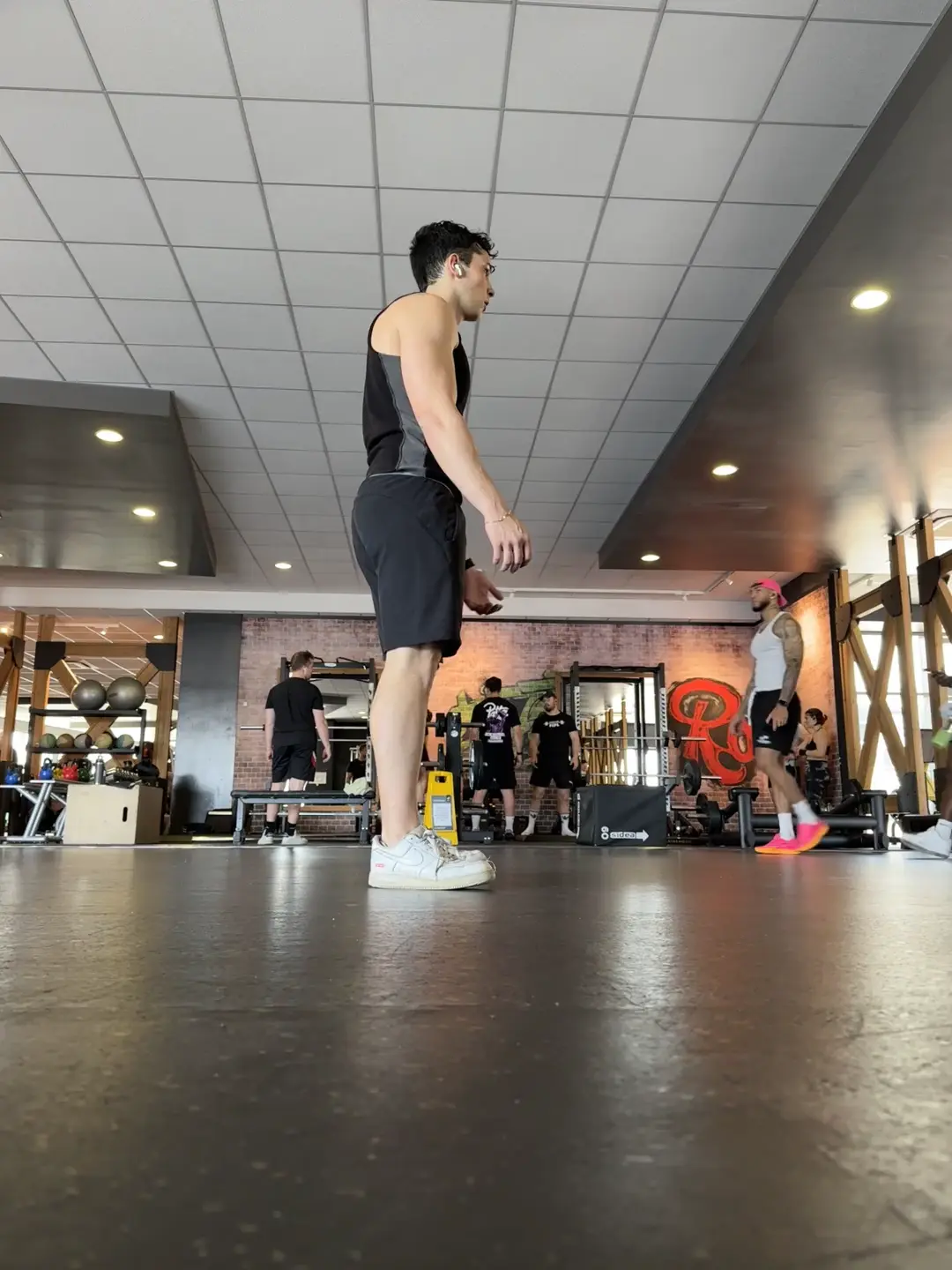 Ultra deep sissy squat | Scrolller