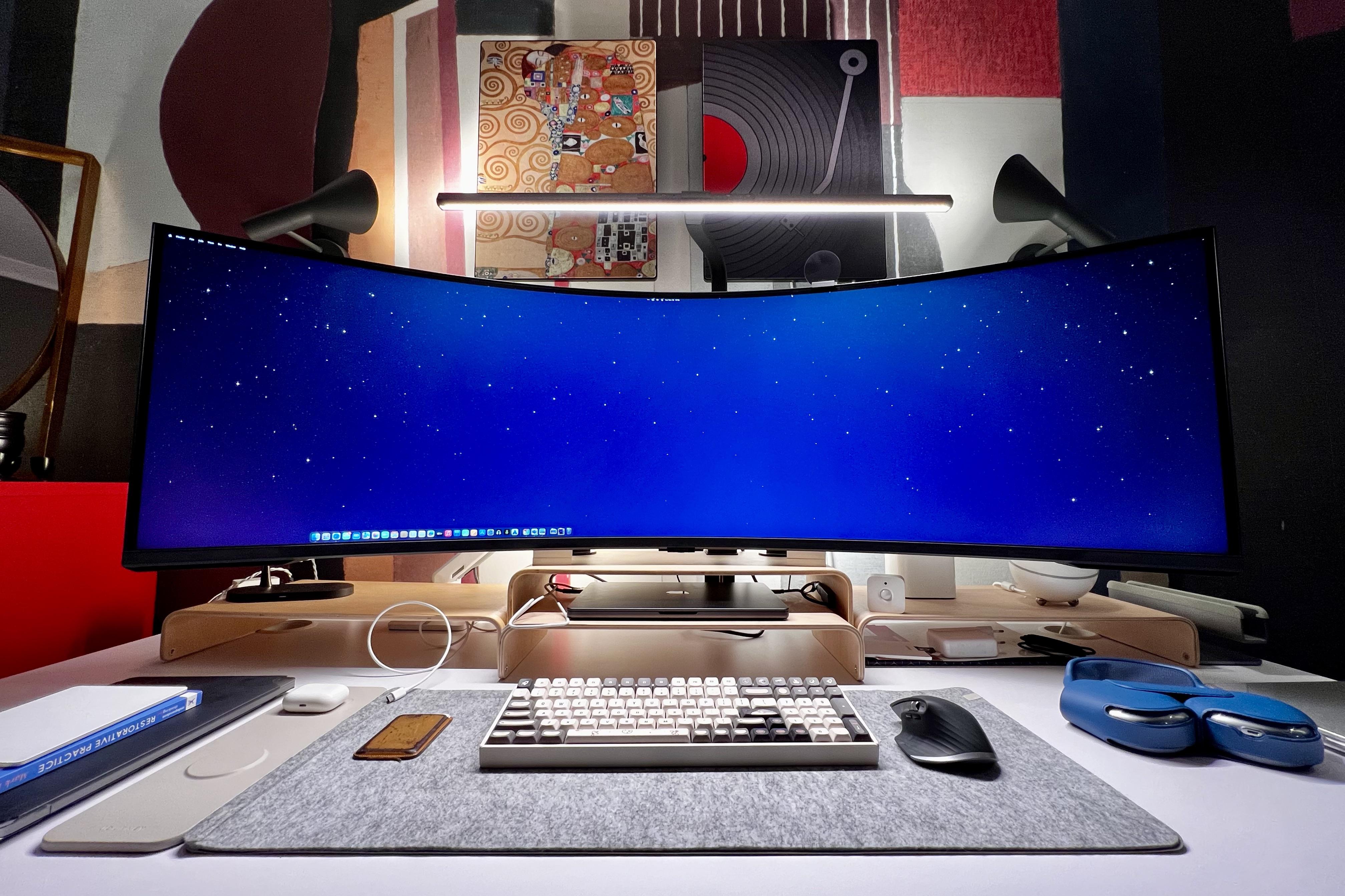 Ultra wide setup | Scrolller