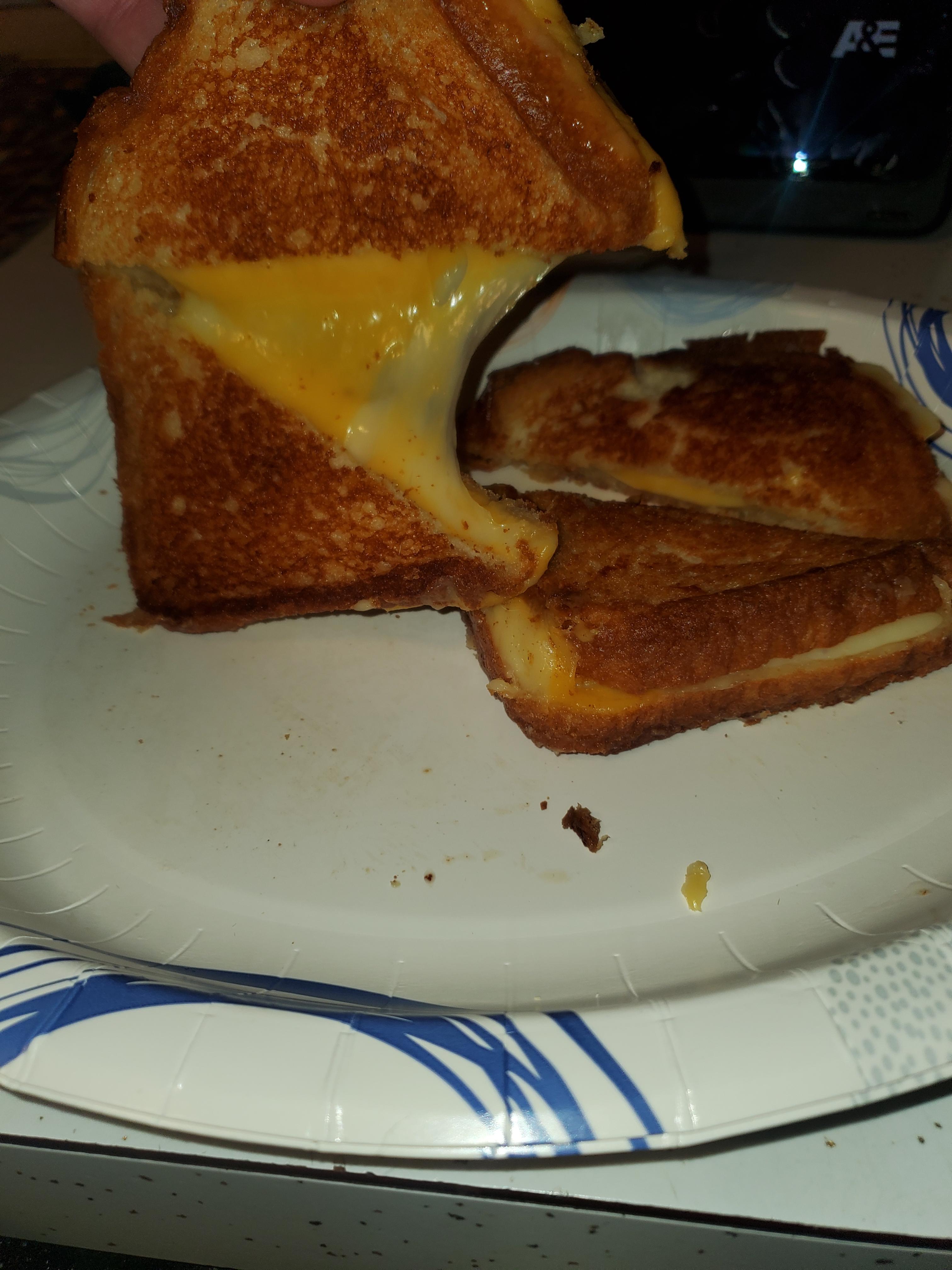 Tonights basic bitxh grilled cheese. | Scrolller