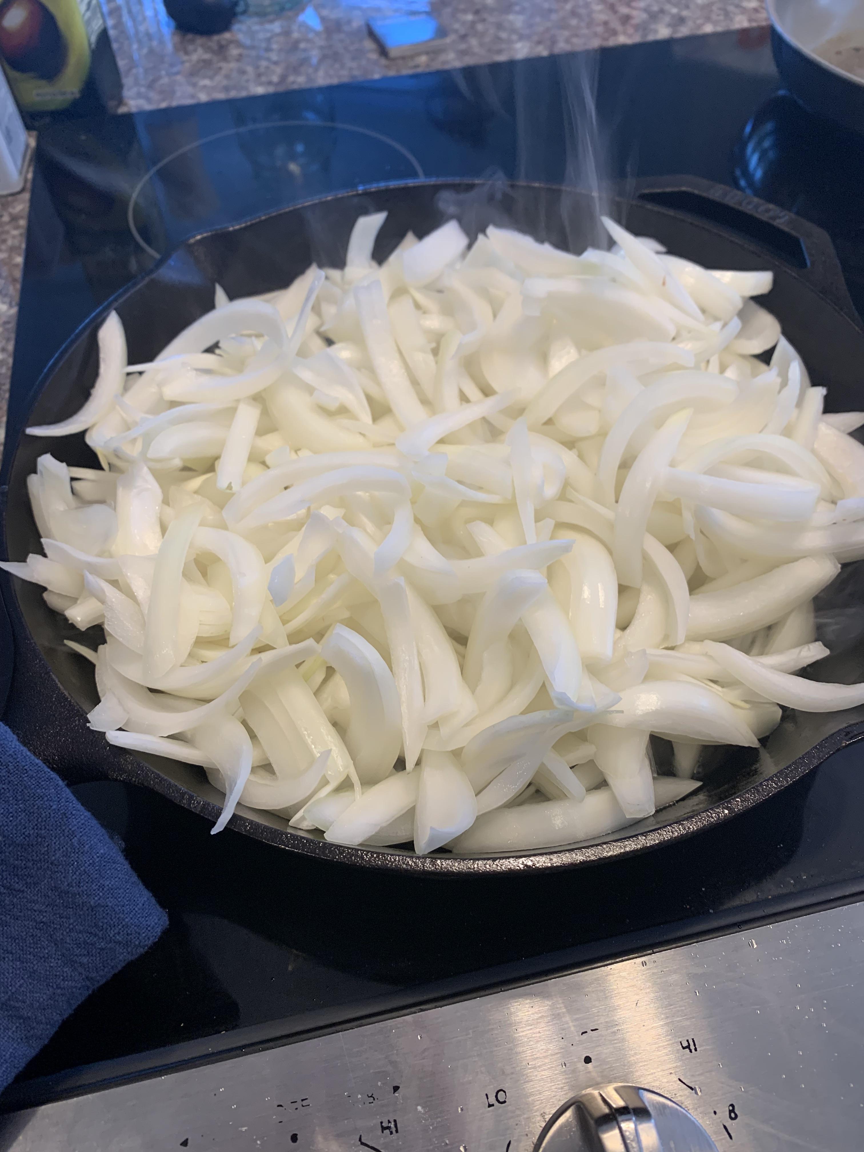 Love caramelizing onions in the LODGE | Scrolller