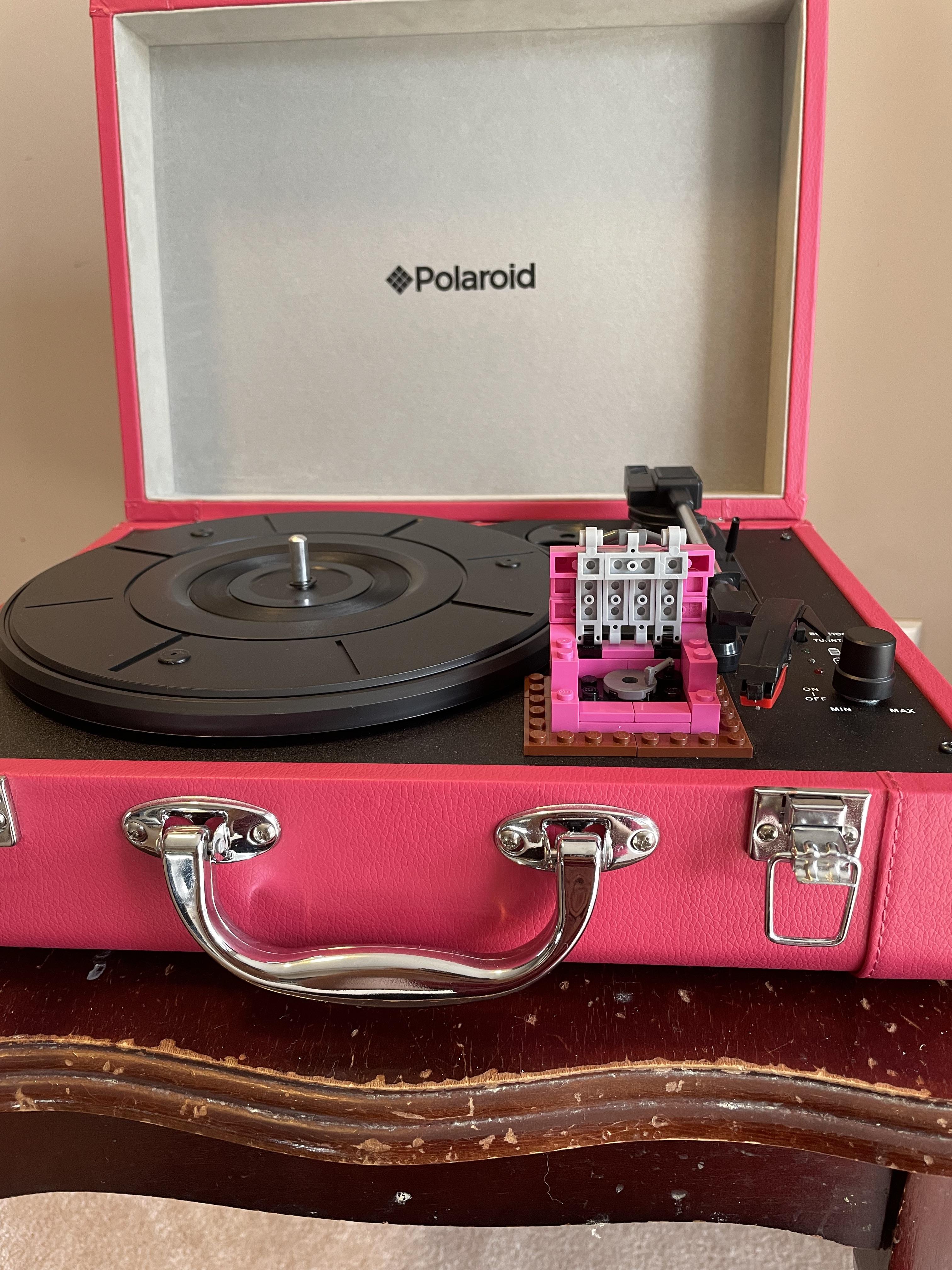 I recreated my moms record player | Scrolller