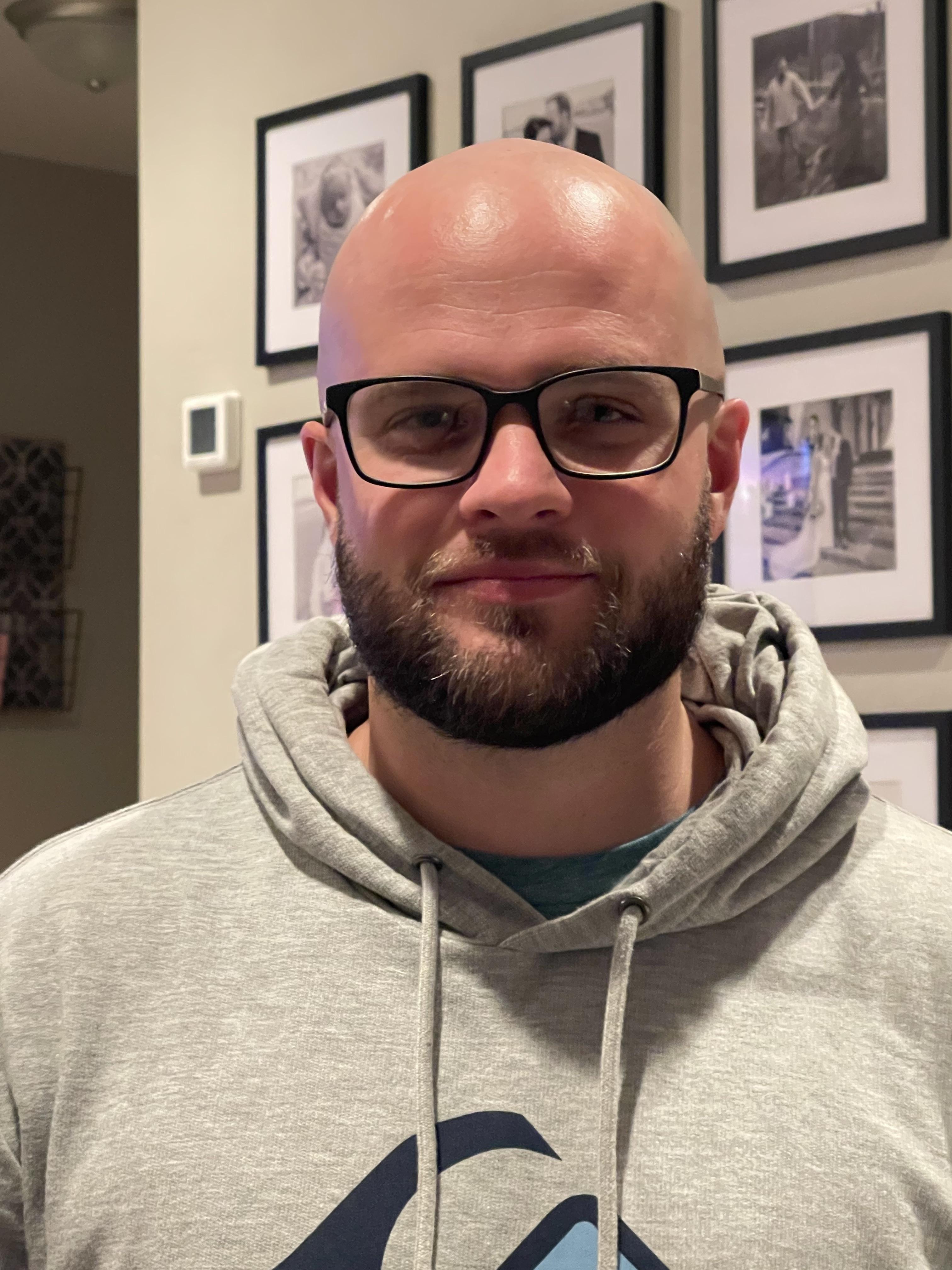 Help me choose! | Scrolller