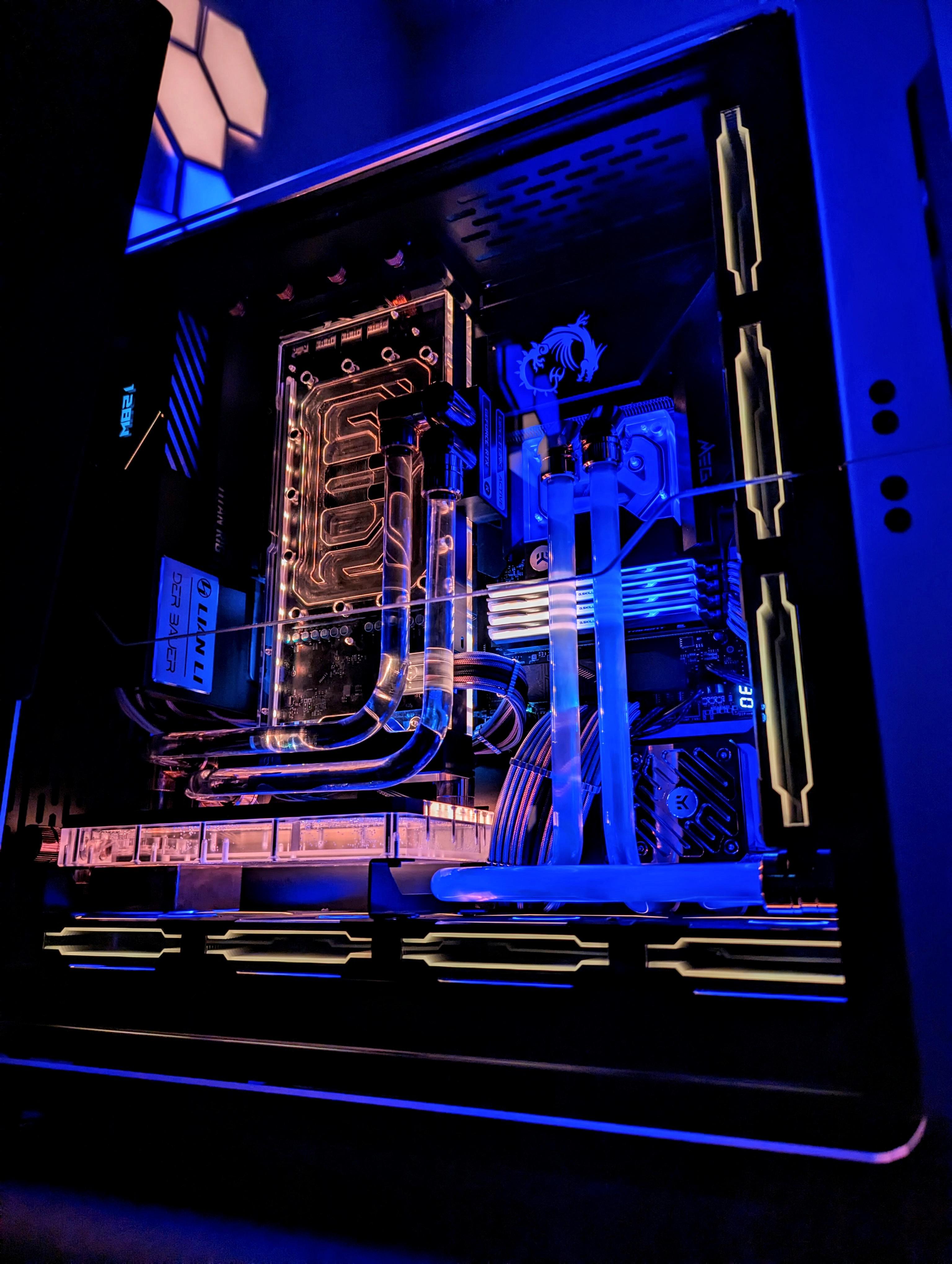 Finally did some cable management 👌 | Scrolller